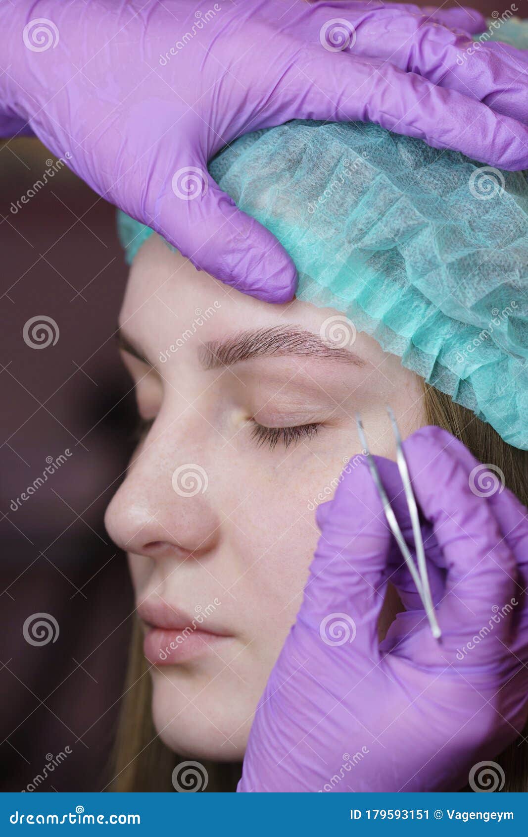 Eyebrow Correction Procedure Stock Image - Image of care, parlour ...
