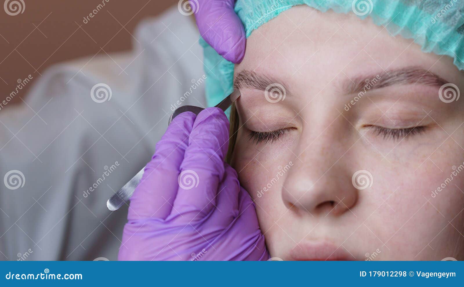 Eyebrow Correction Procedure Stock Photo - Image of model, parlour ...