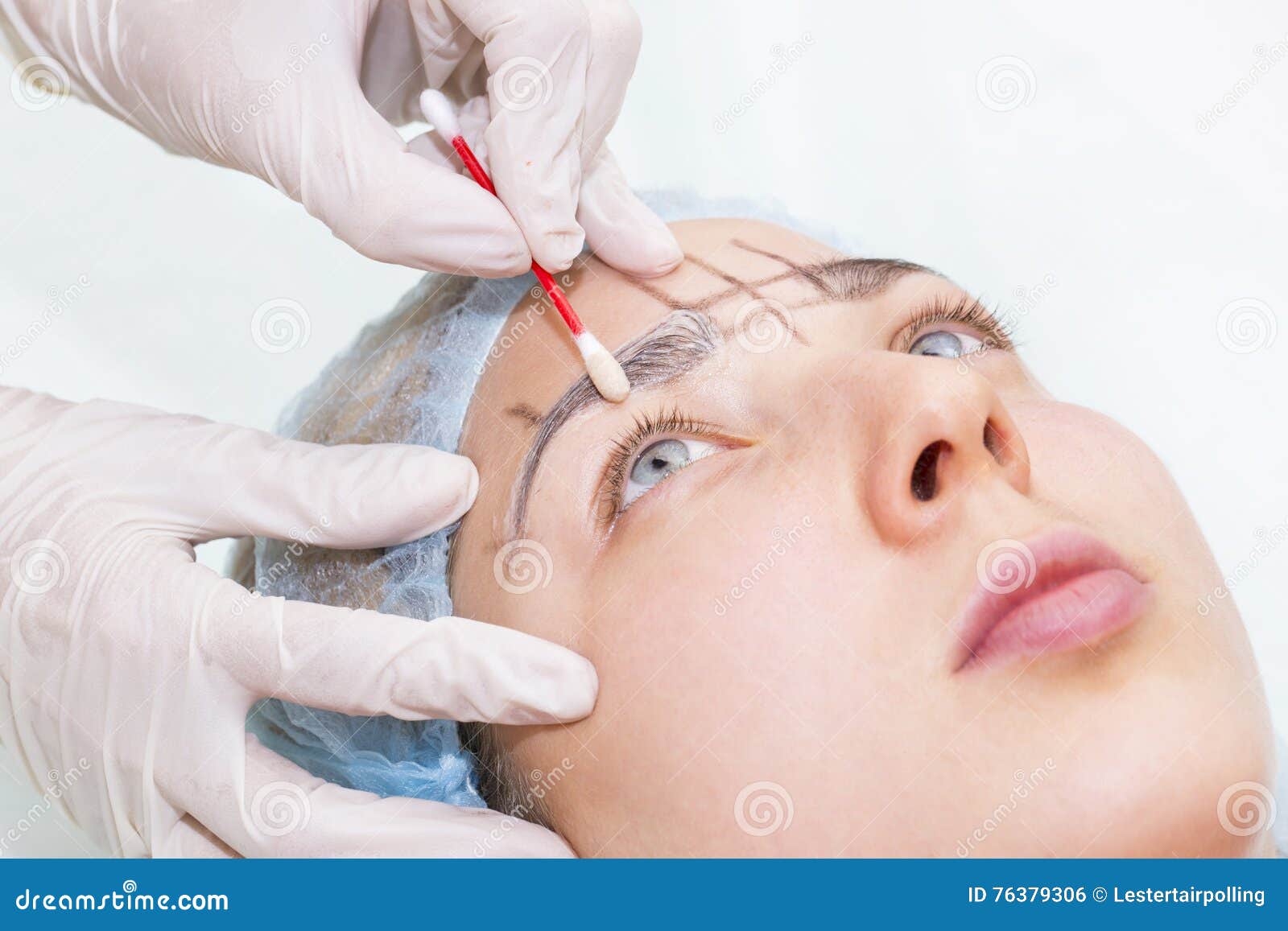 Eyebrow Mikrobleyding stock photo. Image of face, method - 76379306