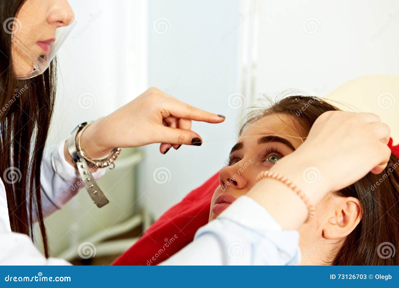 Eyebrow thread correction stock image. Image of precise - 73126703
