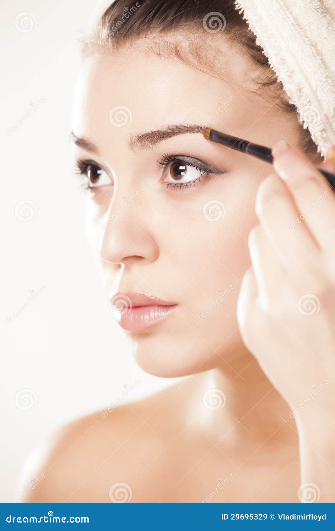 Eyebrows combing stock image. Image of brush, color, face - 29695329