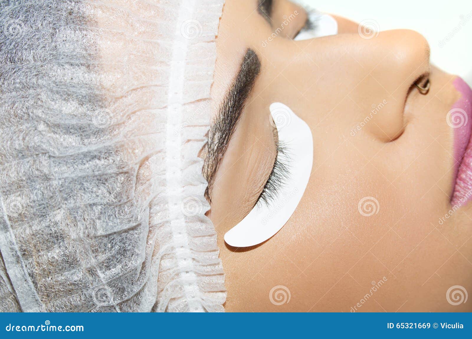 Eyelashes Extension Making Process Stock Image - Image of black, people ...