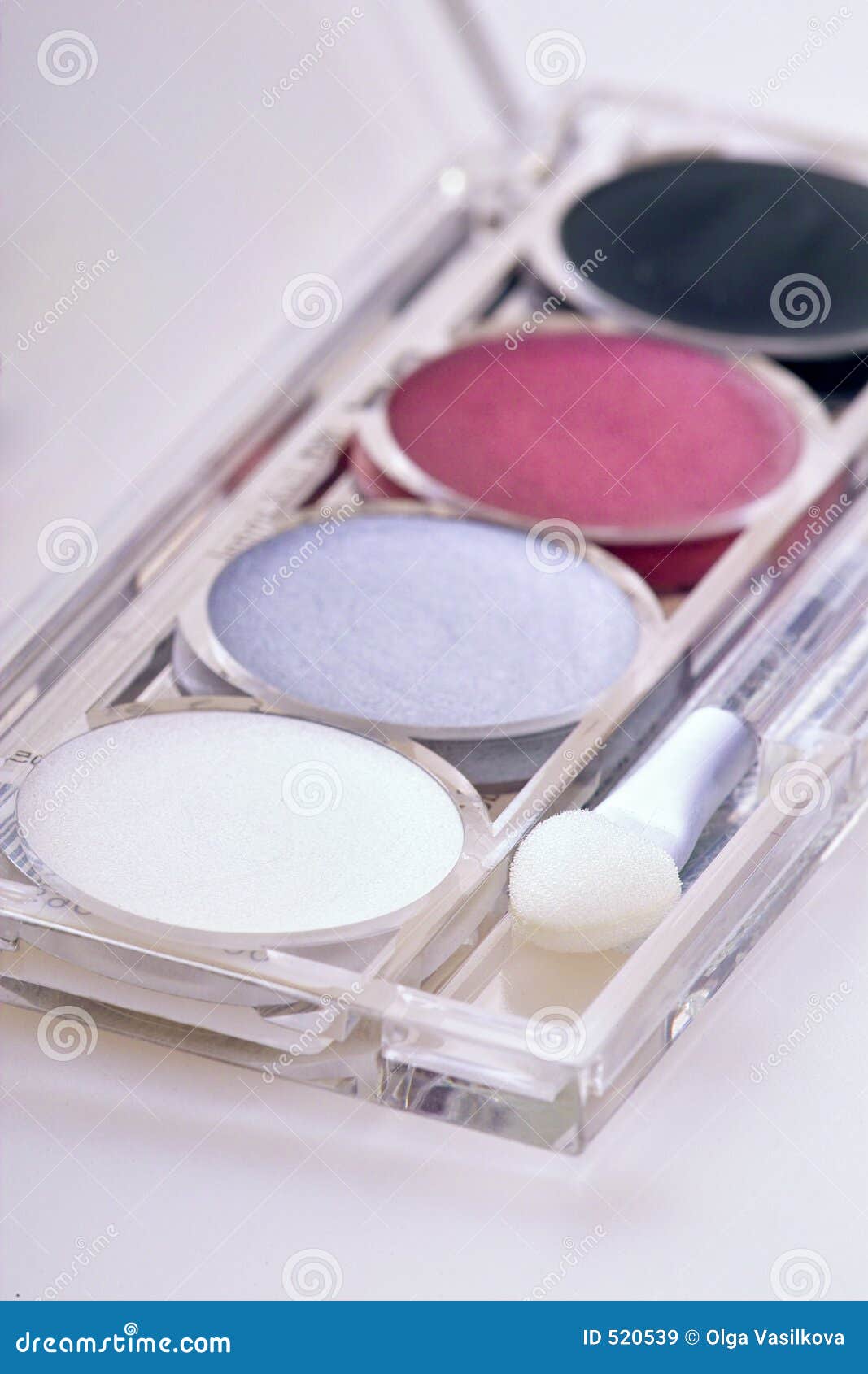 Eyeshadow kit stock image. Image of brush, macro, elegance - 520539