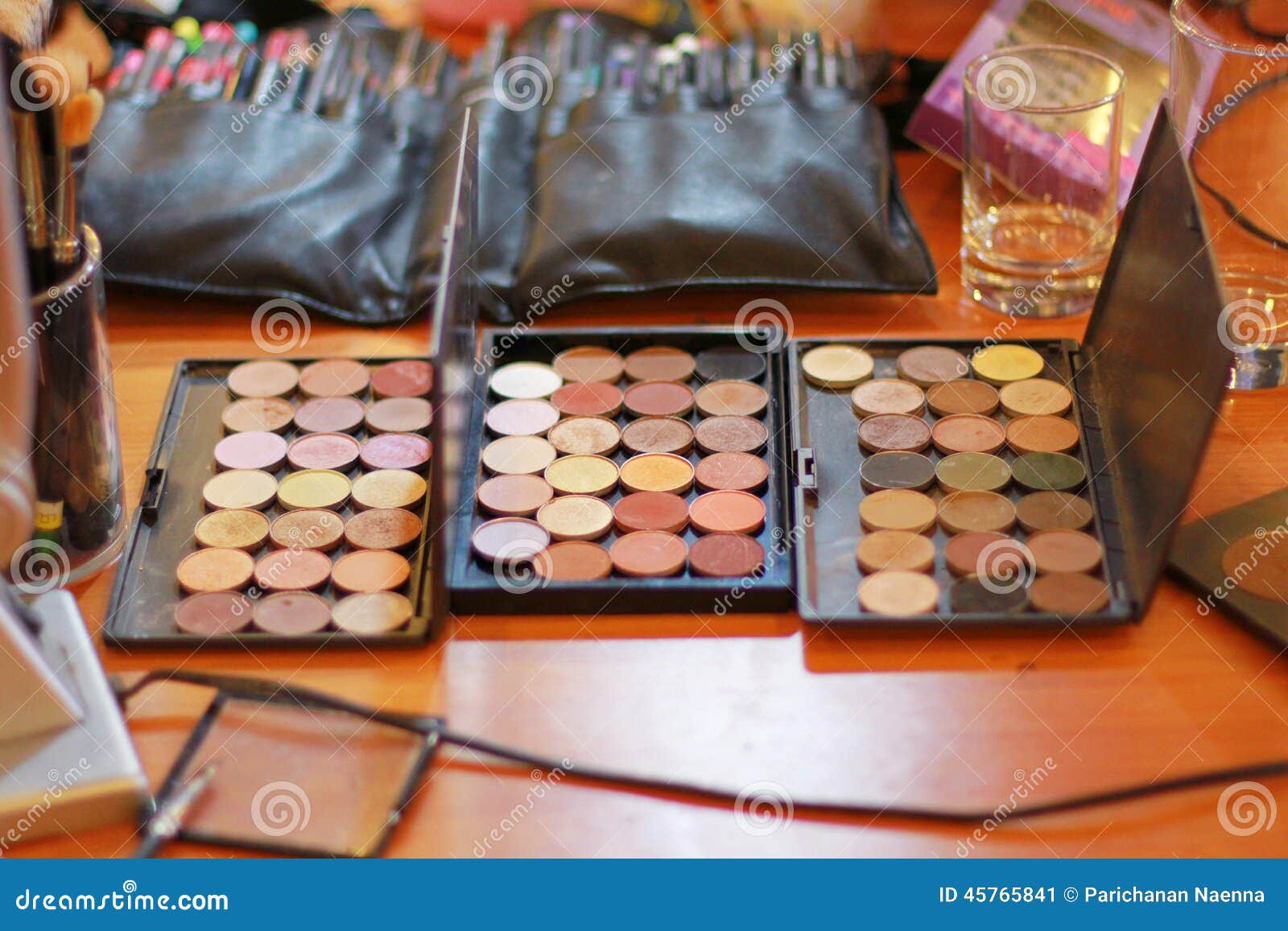 Eyeshadow stock image. Image of cosmetics, palette, accessories - 45765841