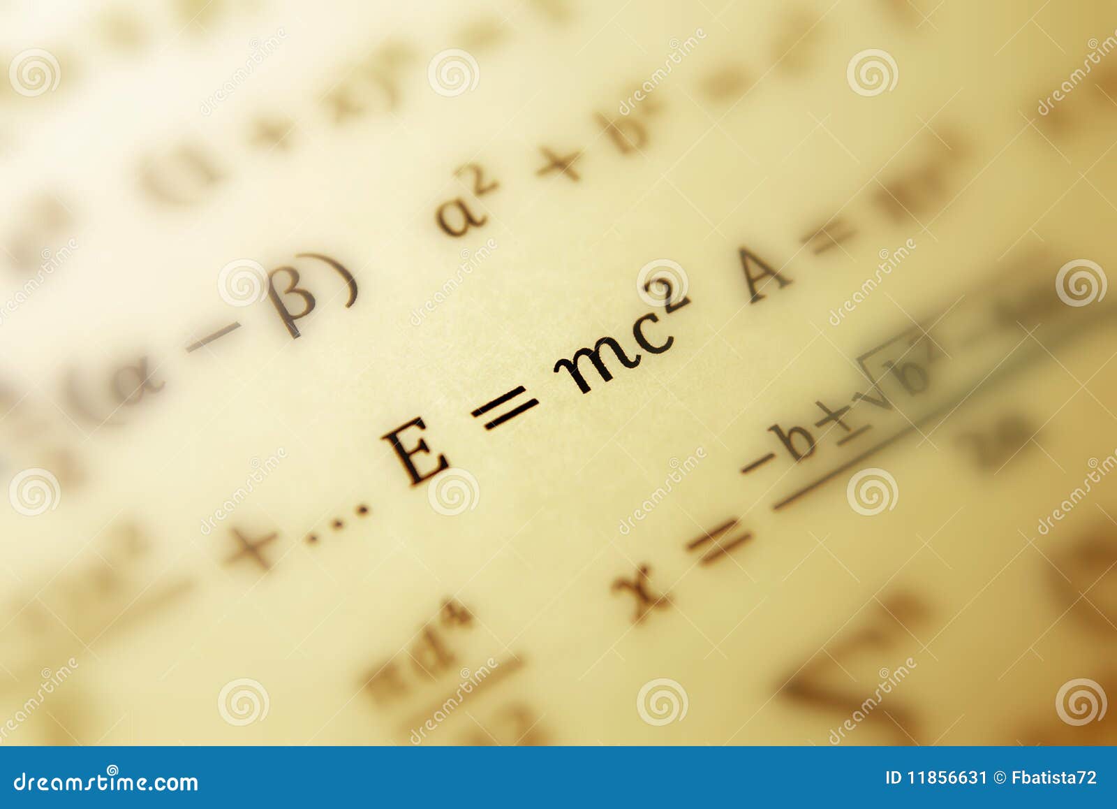 Fórmula De Einstein De La Relatividad Imagen de archivo - Imagen de ...