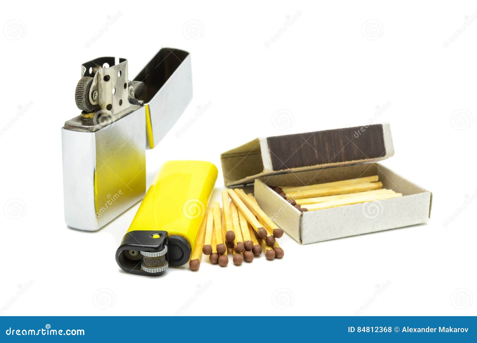 Fósforos e isqueiros foto de stock. Imagem de isqueiro - 84812368