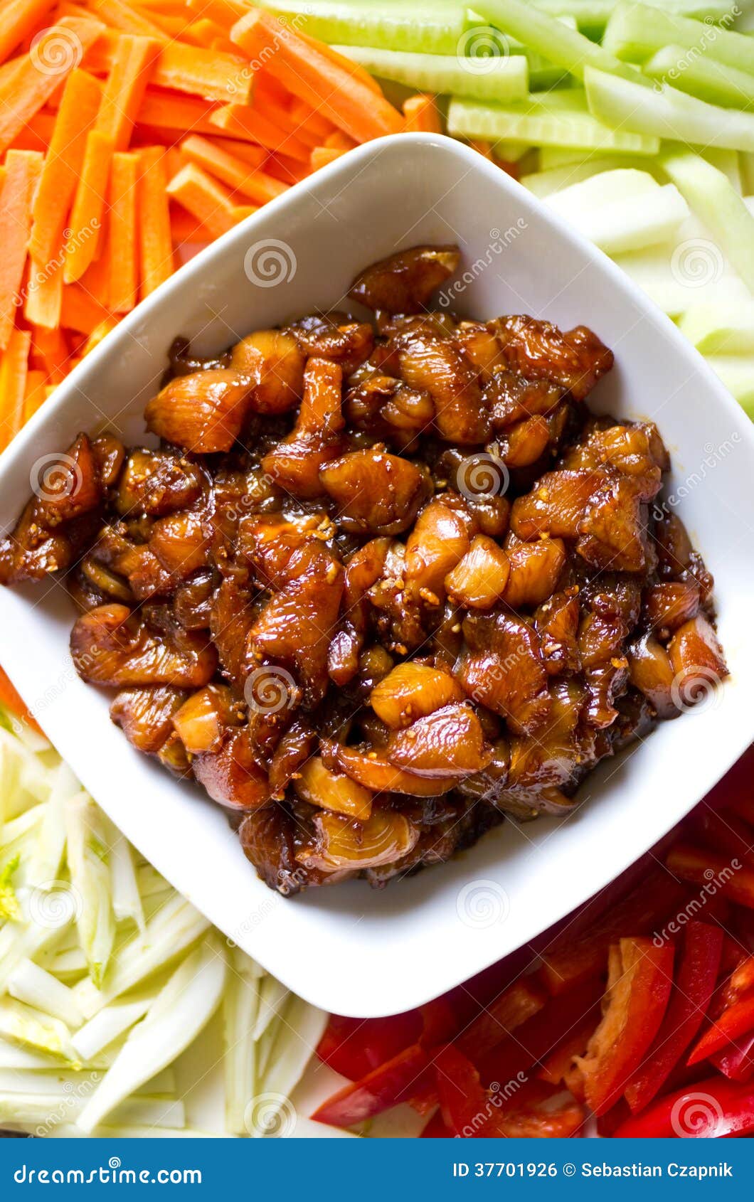 Förbereda koreansk mat arkivfoto. Bild av kines, kokkonst - 37701926