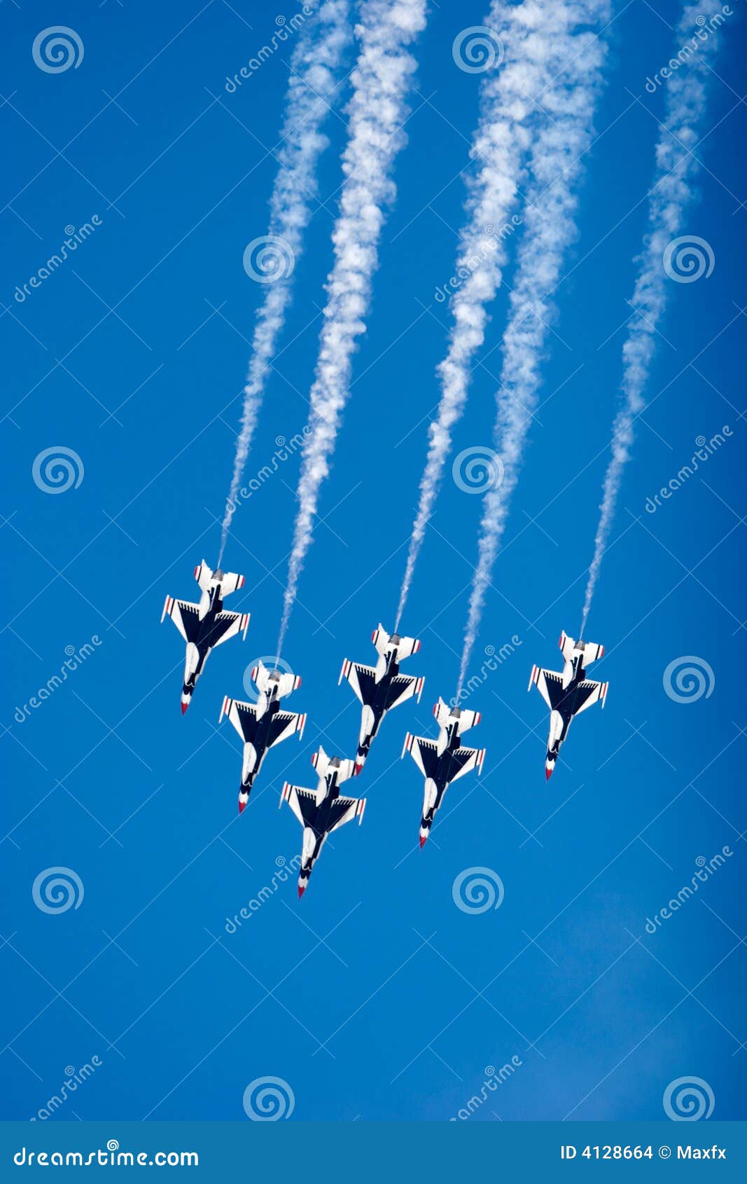 F-16 Thunderbird Fighter Jets Stock Photo - Image of fighter, flight ...