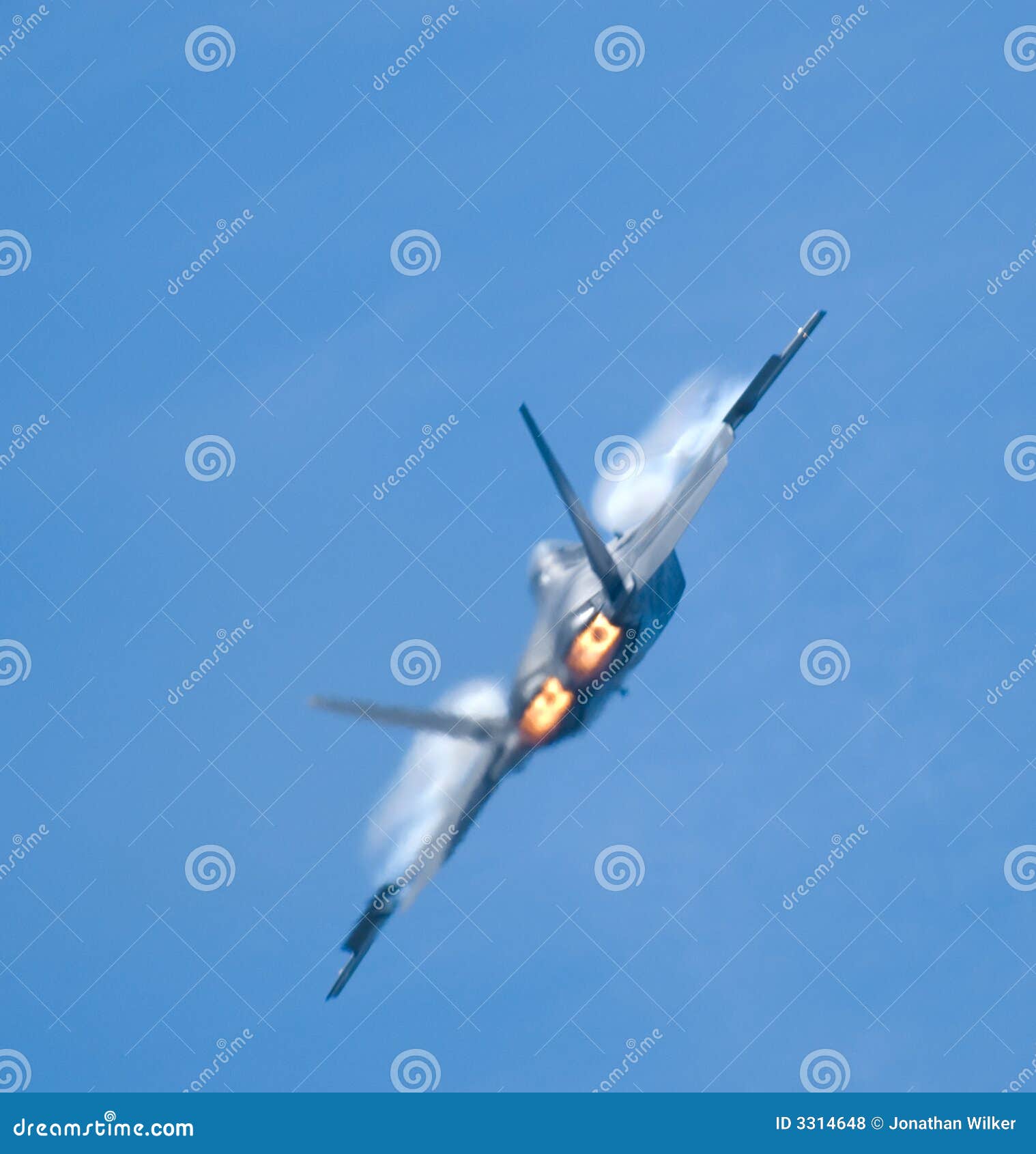 An F-22 jet stock photo. Image of fast, vapor, front, cutting - 3314648