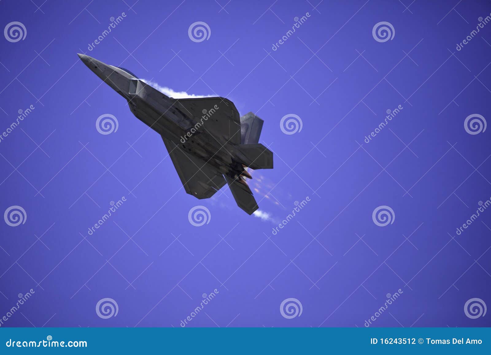 F-22 Raptor in Flight Over Hawaii Stock Photo - Image of supersonic ...