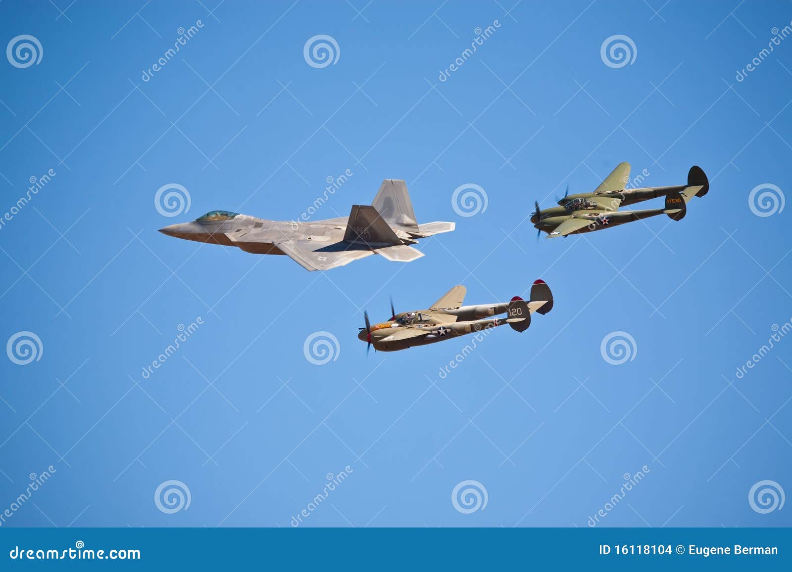 F-22 Raptor and P-38 Lightning Formation Editorial Stock Image - Image ...