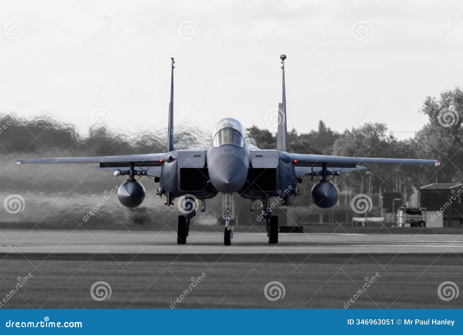 F-15 Eagle on the Runway: Ready for Takeoff Editorial Photo - Image of ...