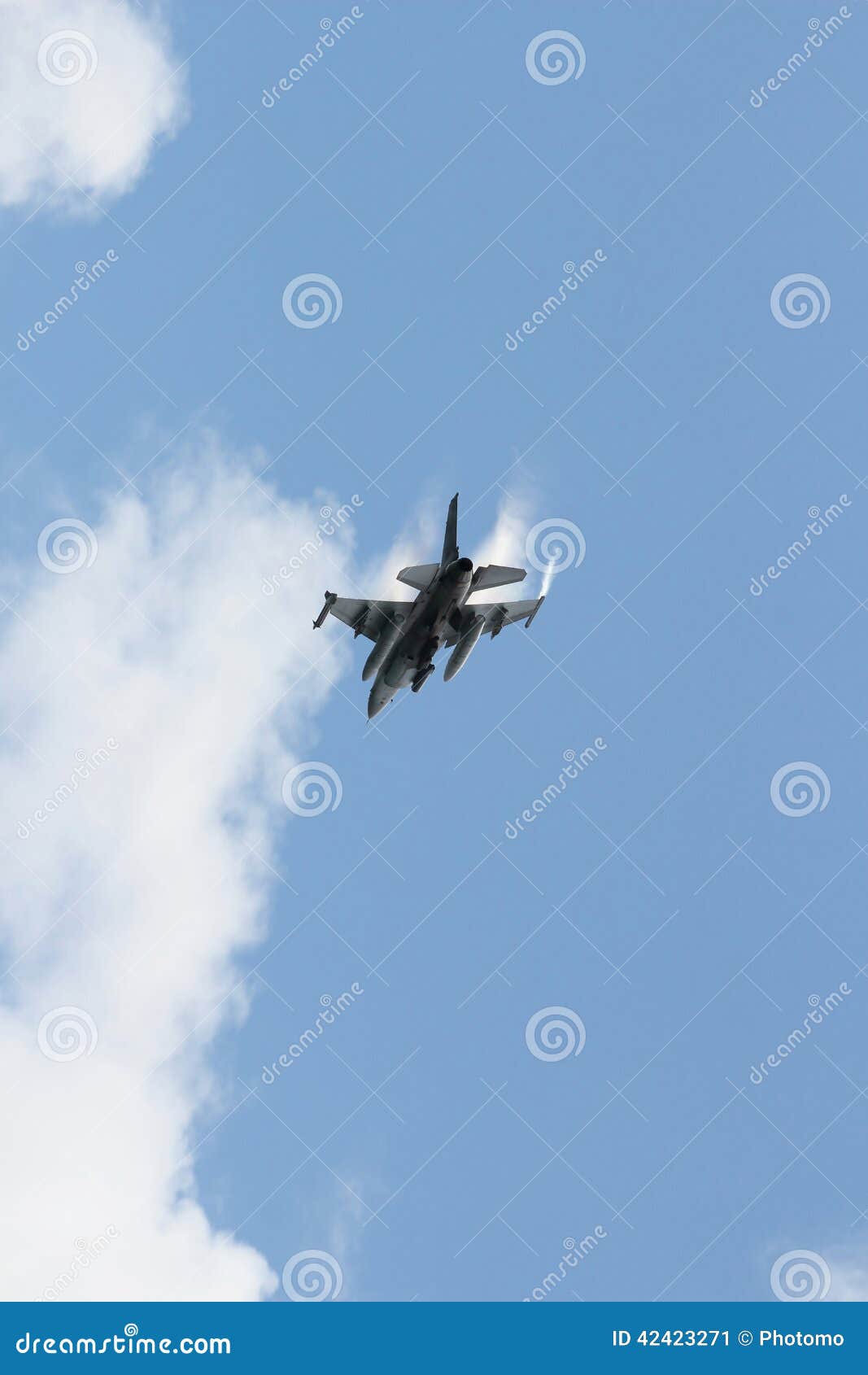 F16 Fighter Jet Over Clouds Stock Image - Image of plane, flight: 42423271