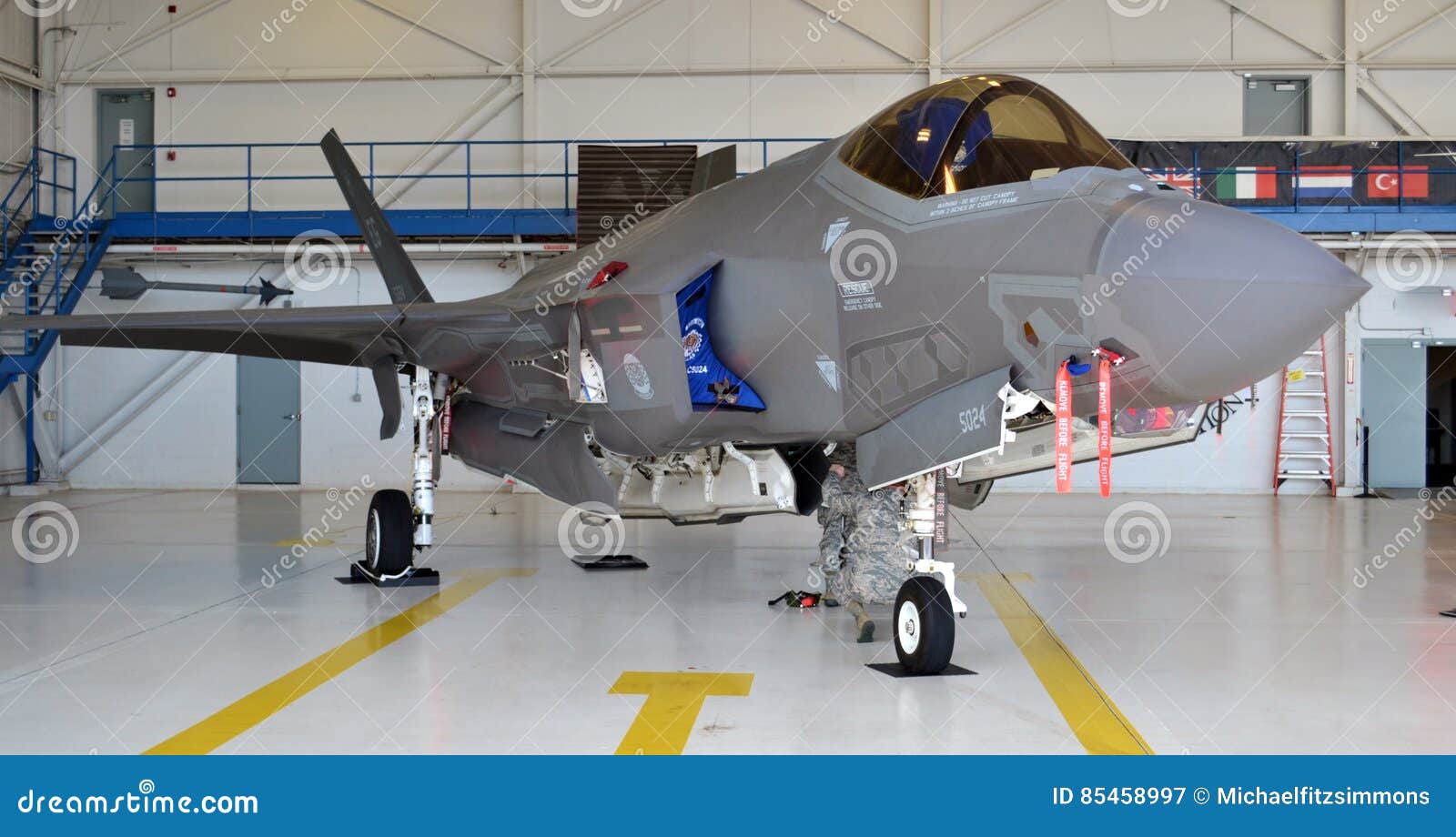 F-35 Joint Strike Fighter editorial photography. Image of military ...
