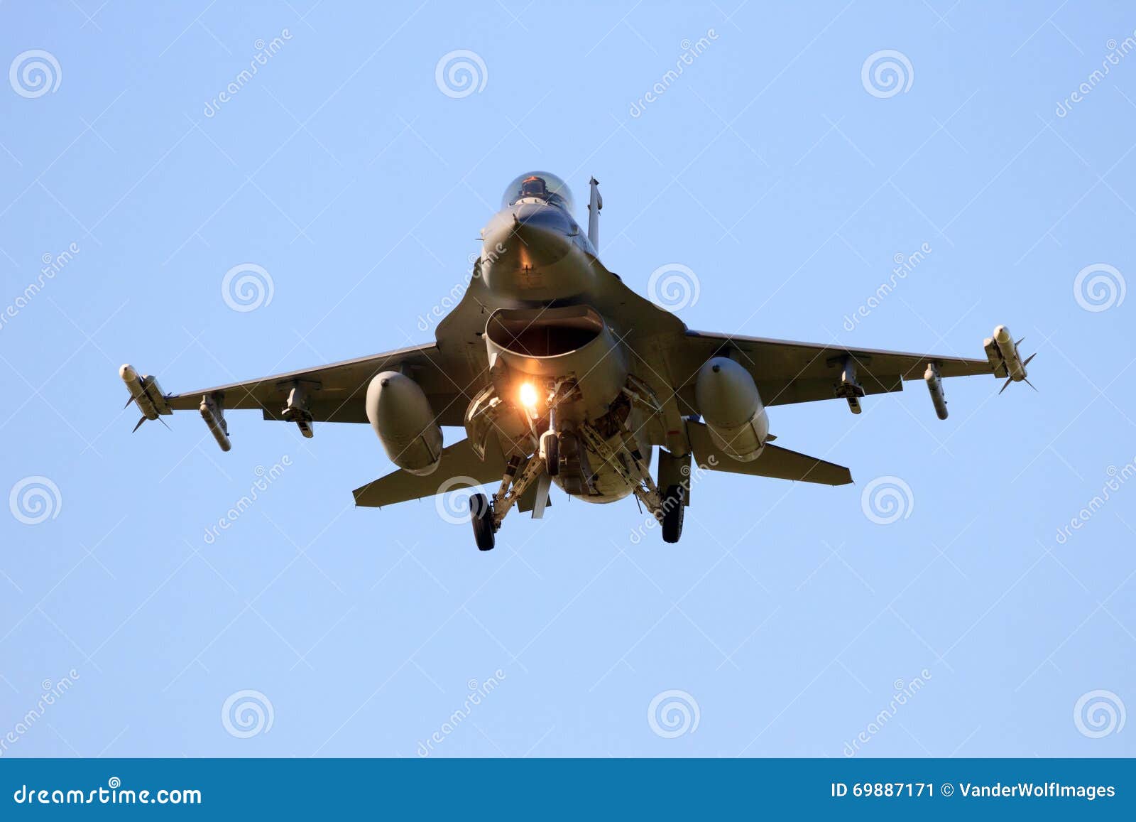 F-16 landing stock image. Image of defense, front, flag - 69887171