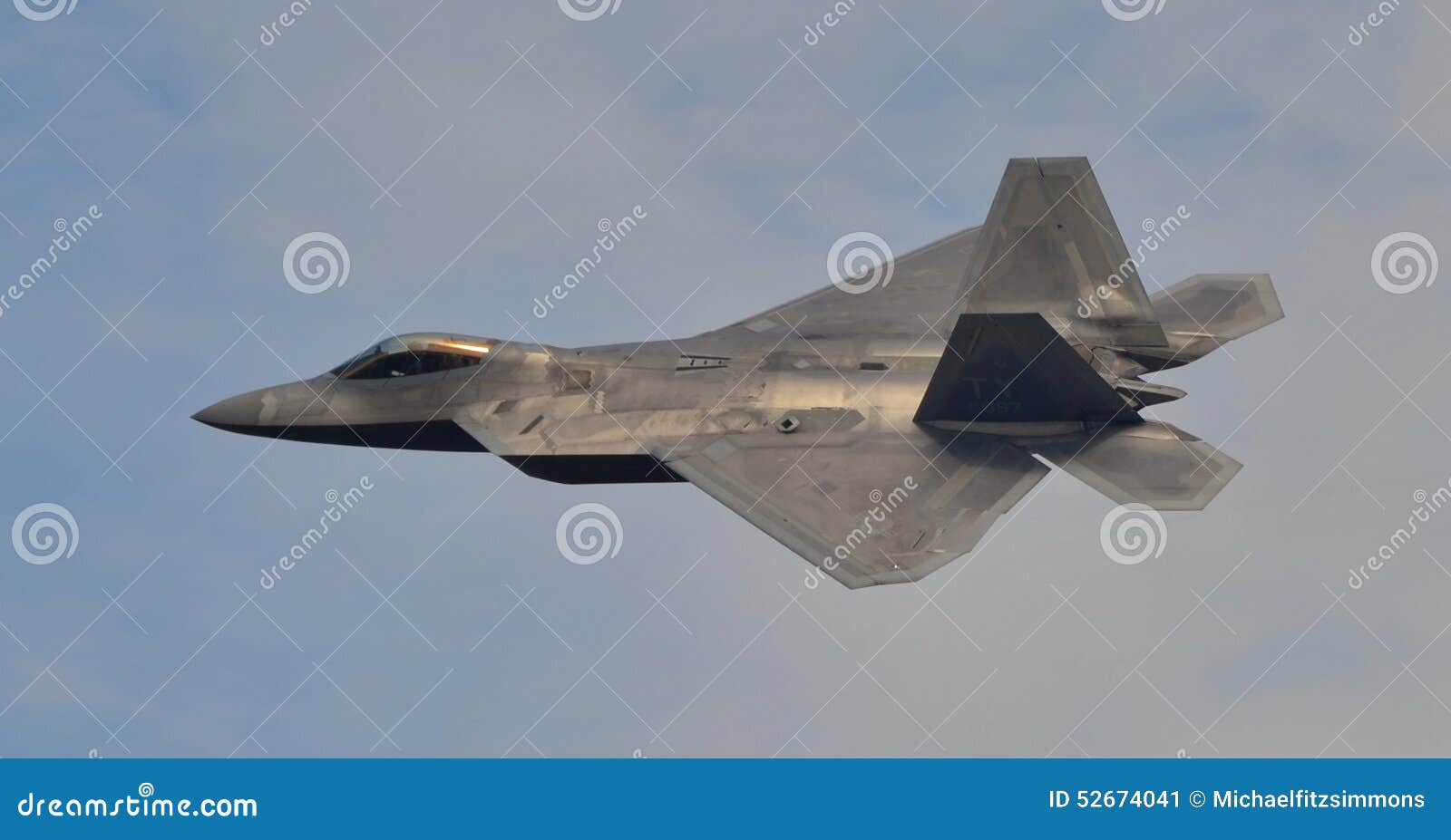 F-22 Raptor editorial photo. Image of flying, fighter - 52674041