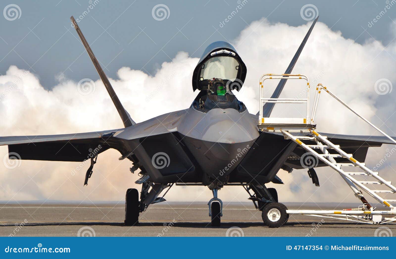 F-22 Raptor with Open Canopy Stock Photo - Image of army, plane: 47147354