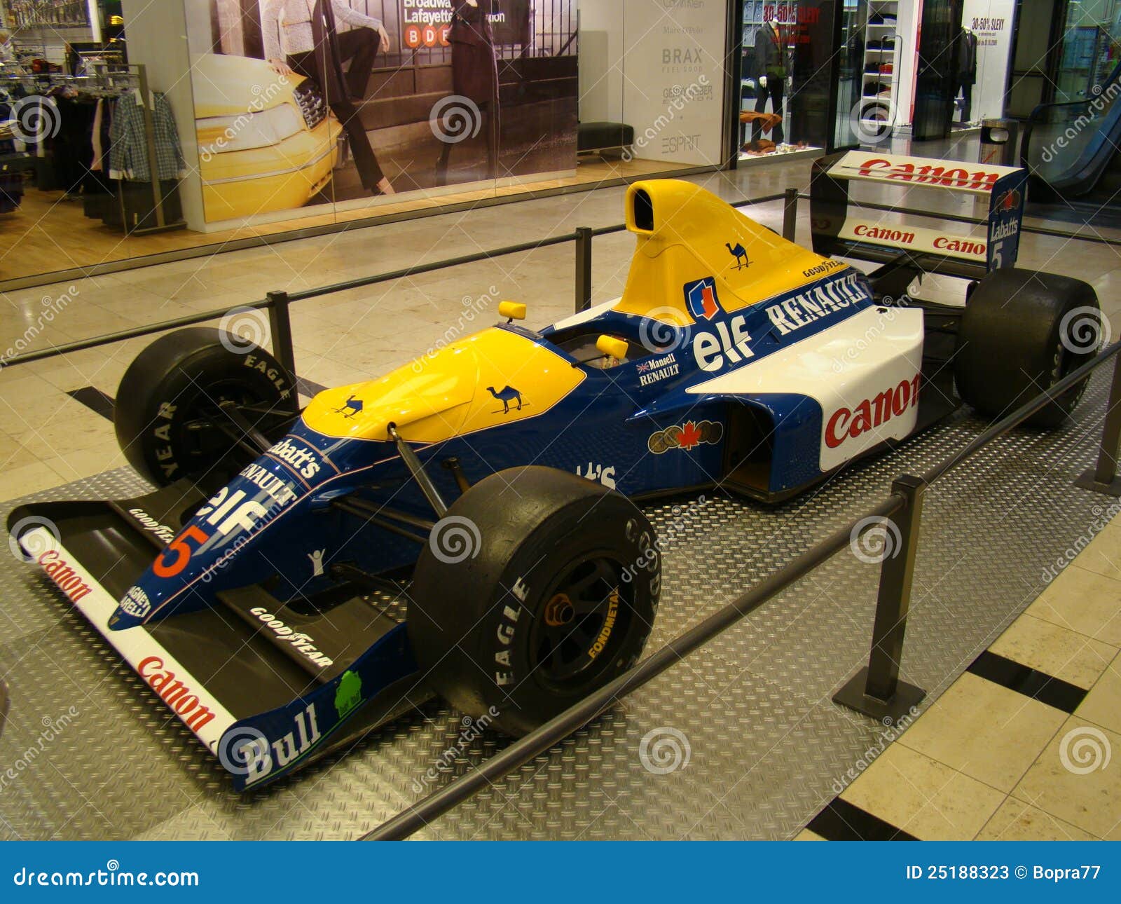 F1 Williams FW14 editorial stock photo. Image of patrese - 25188323