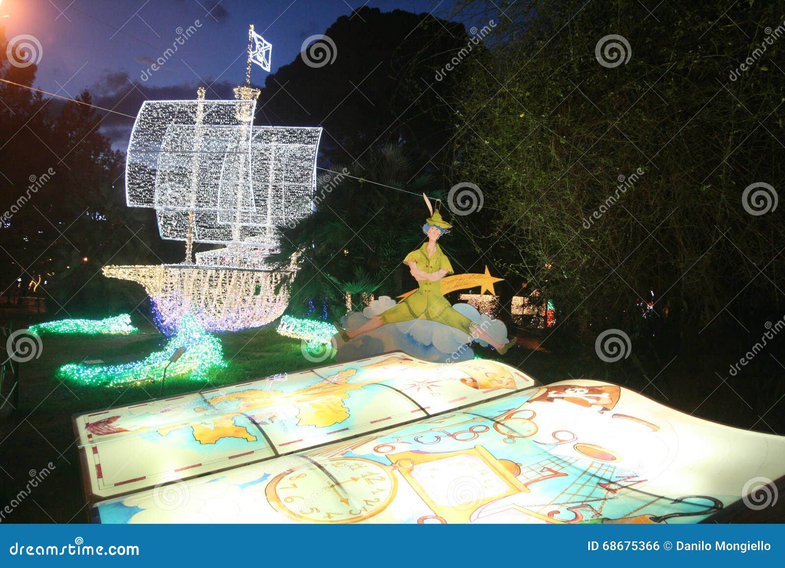 Fable de Peter Pan photo éditorial. Image du bateau, récipient - 68675366