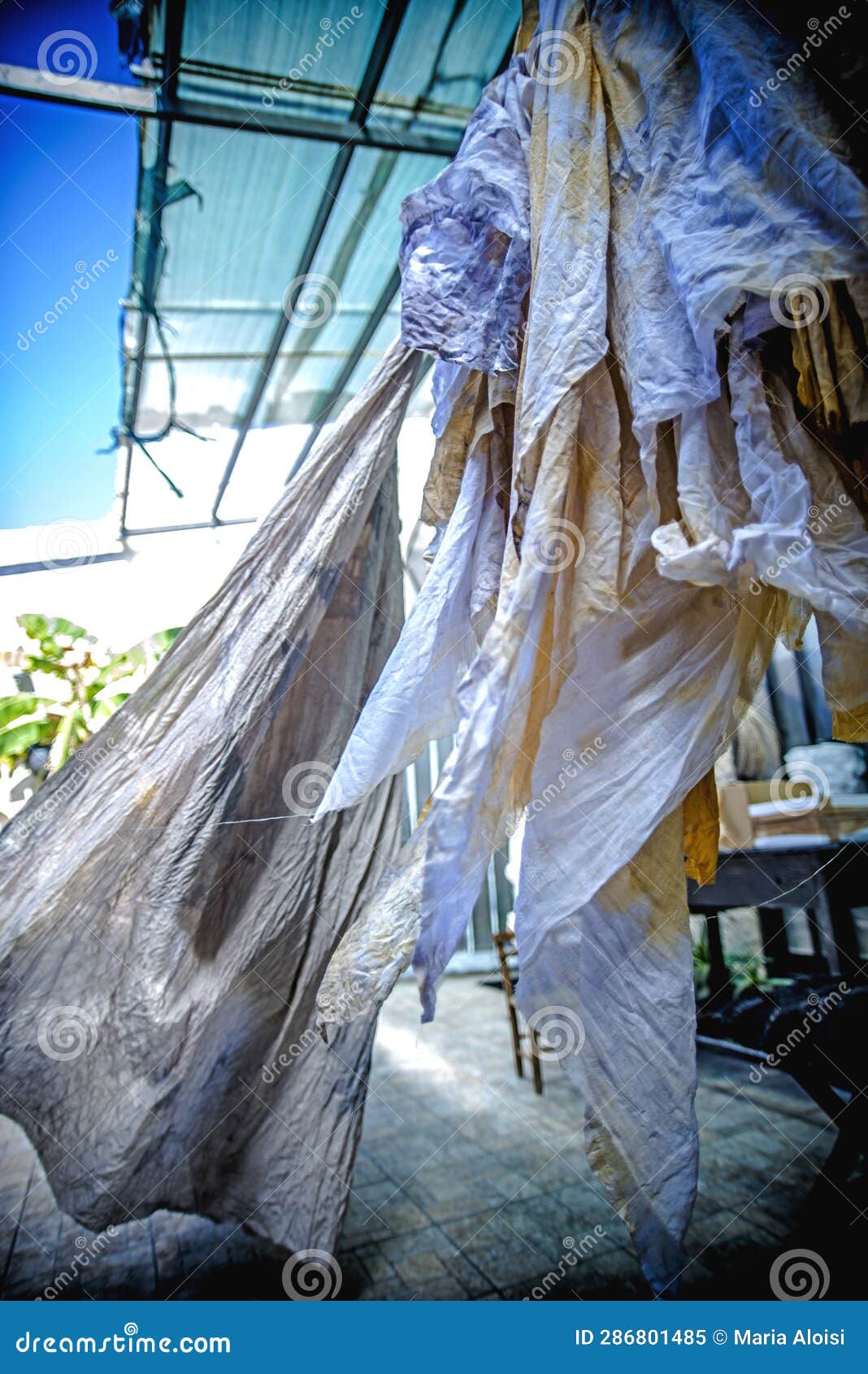 Fabric Dyeing Process with Traditional Method and with Natural Colors ...