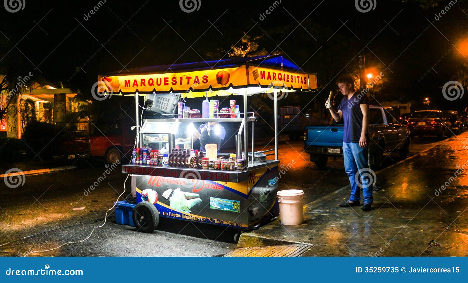 Fabricación De Un Marquesita Imagen editorial - Imagen de ansioso ...