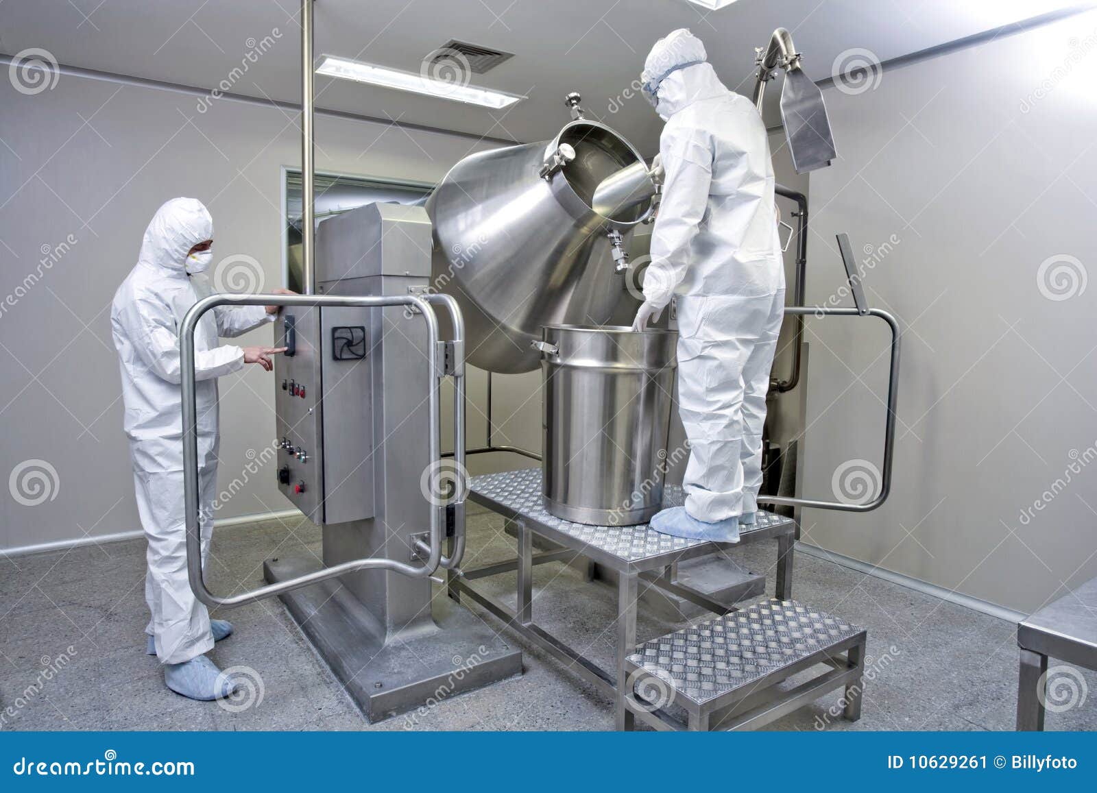 Fabrication pharmaceutique image stock. Image du pharmaceutique - 10629261