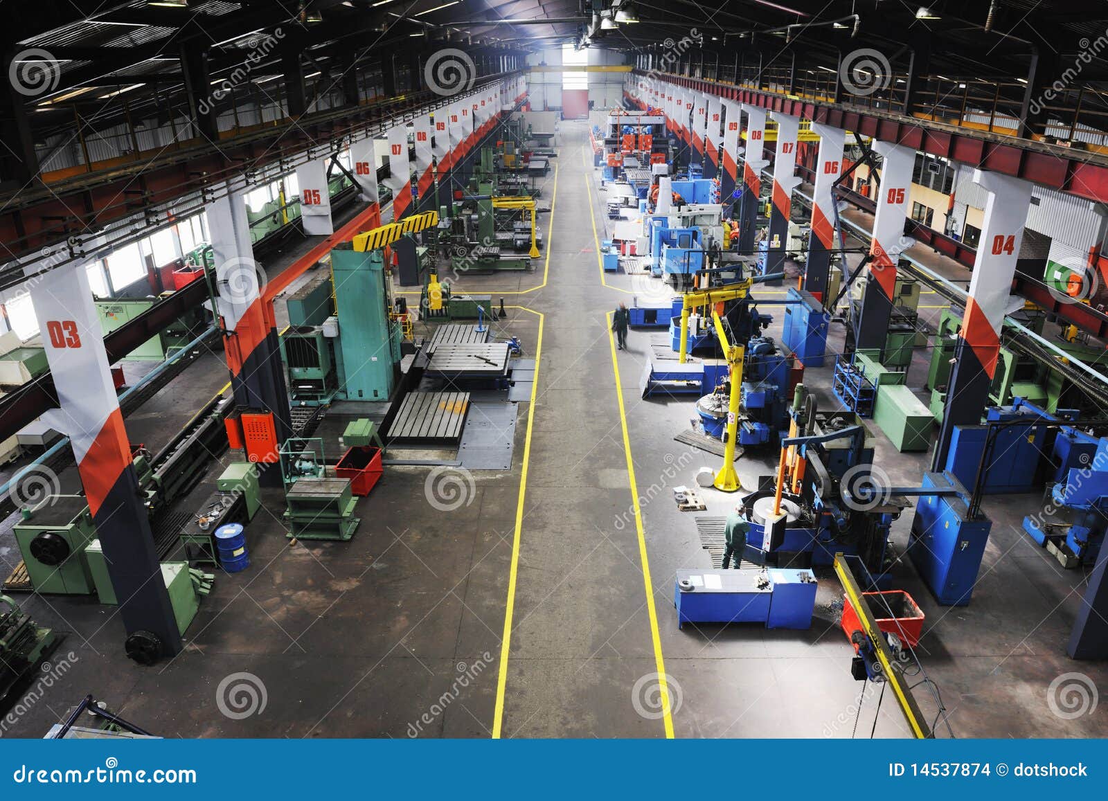 Fabriek binnen stock foto. Image of assemblage, bouw - 14537874