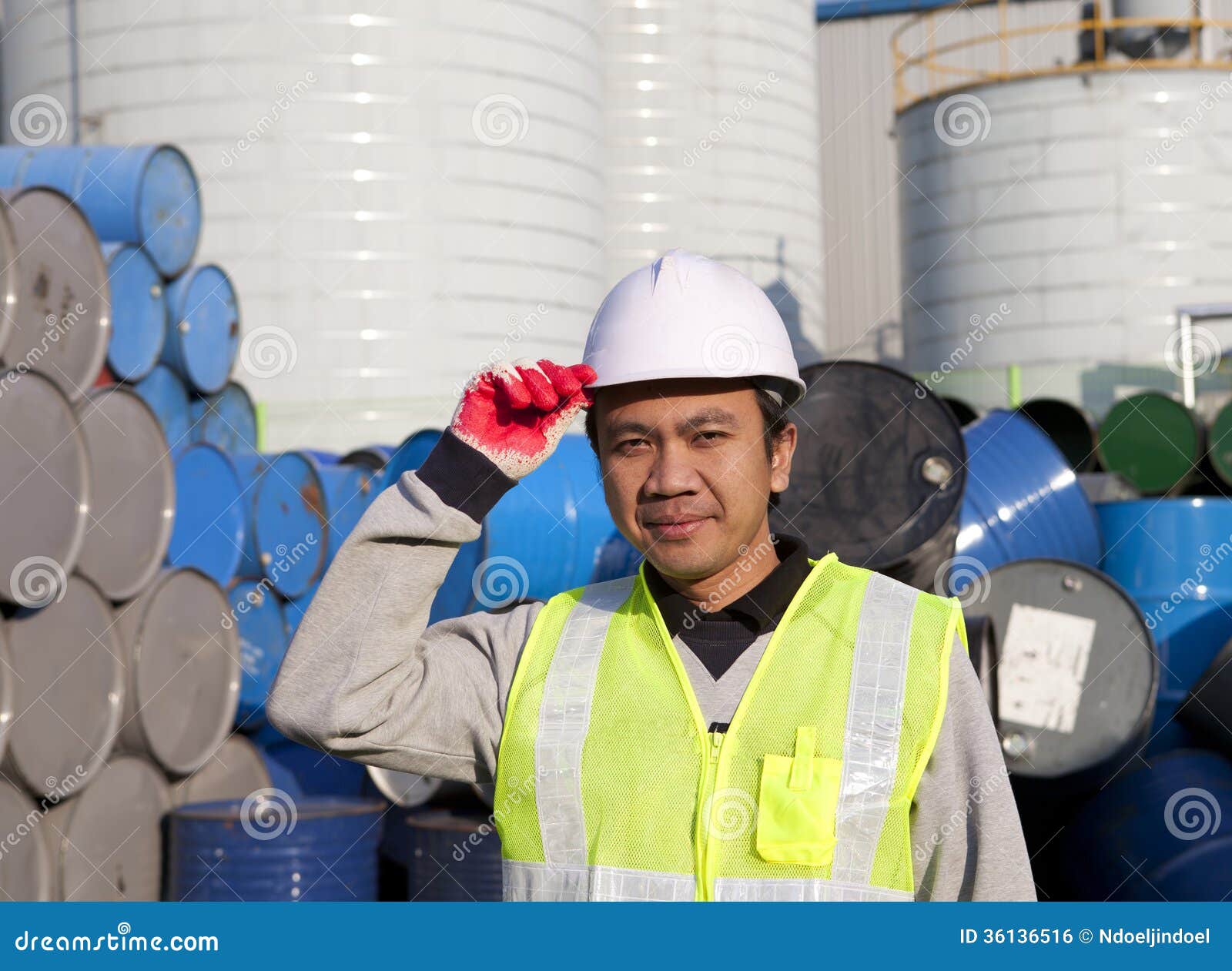 Fabrieksarbeider stock foto. Image of mens, industrie - 36136516