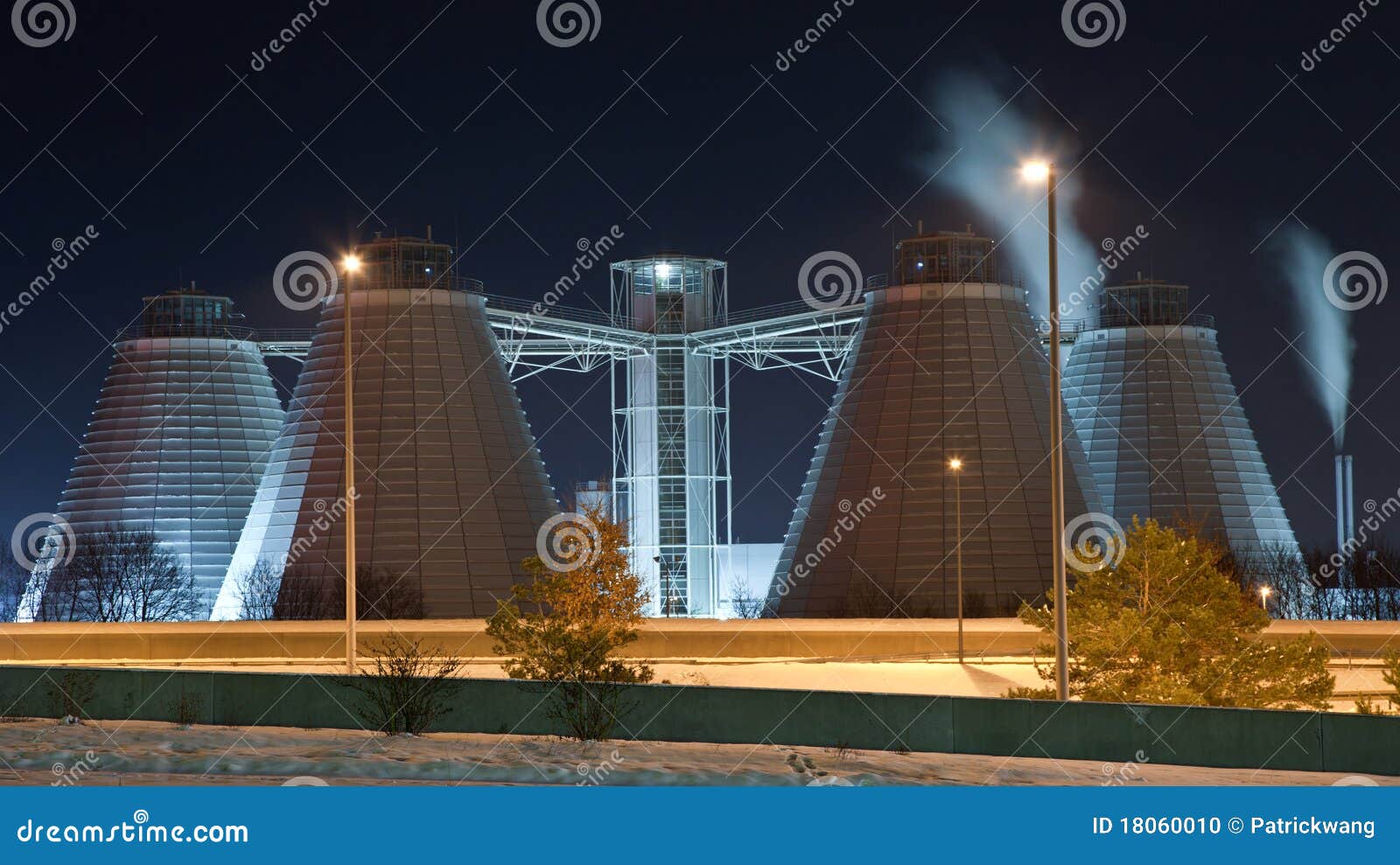 Fabrik stockfoto. Bild von architektur, schnee, münchen - 18060010