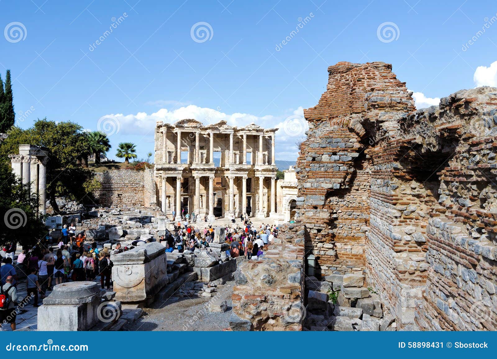 Facade of Ancient Celsus Library in Ephesus, Turkey Editorial Photo ...