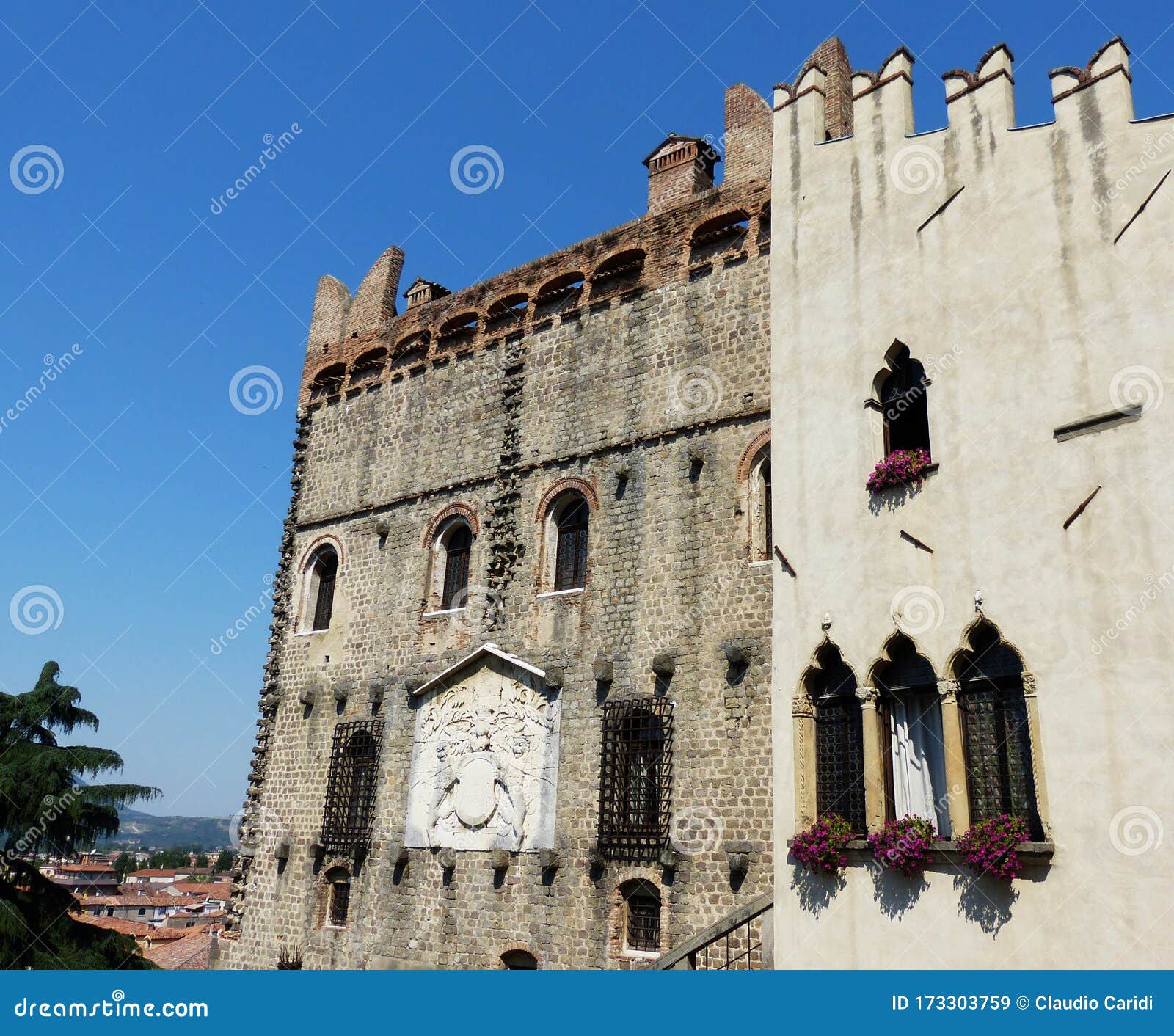 Facade of the Castle of Monselice. Editorial Stock Image - Image of ...
