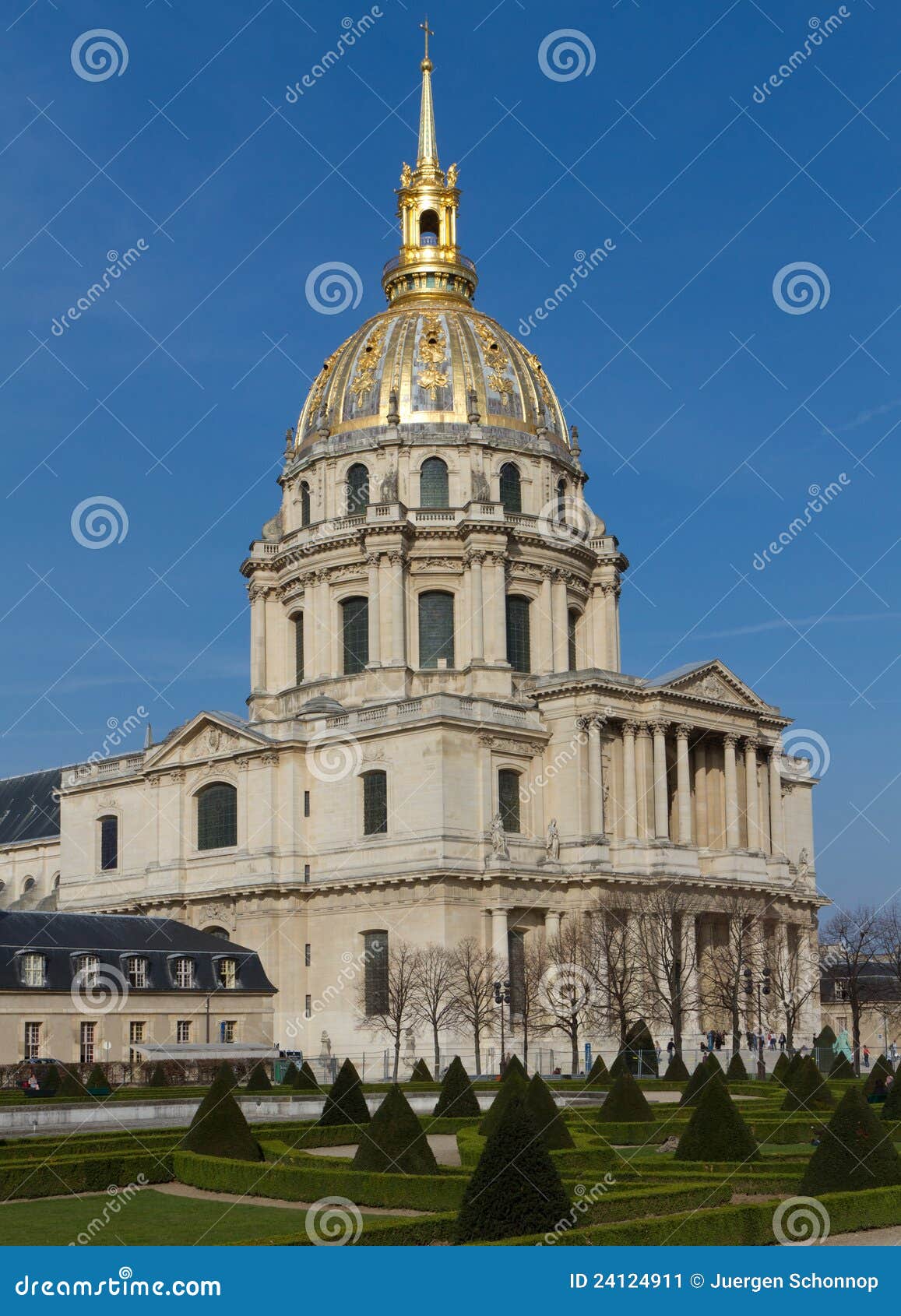 Facade of Les Invalides stock image. Image of paris, people - 24124911
