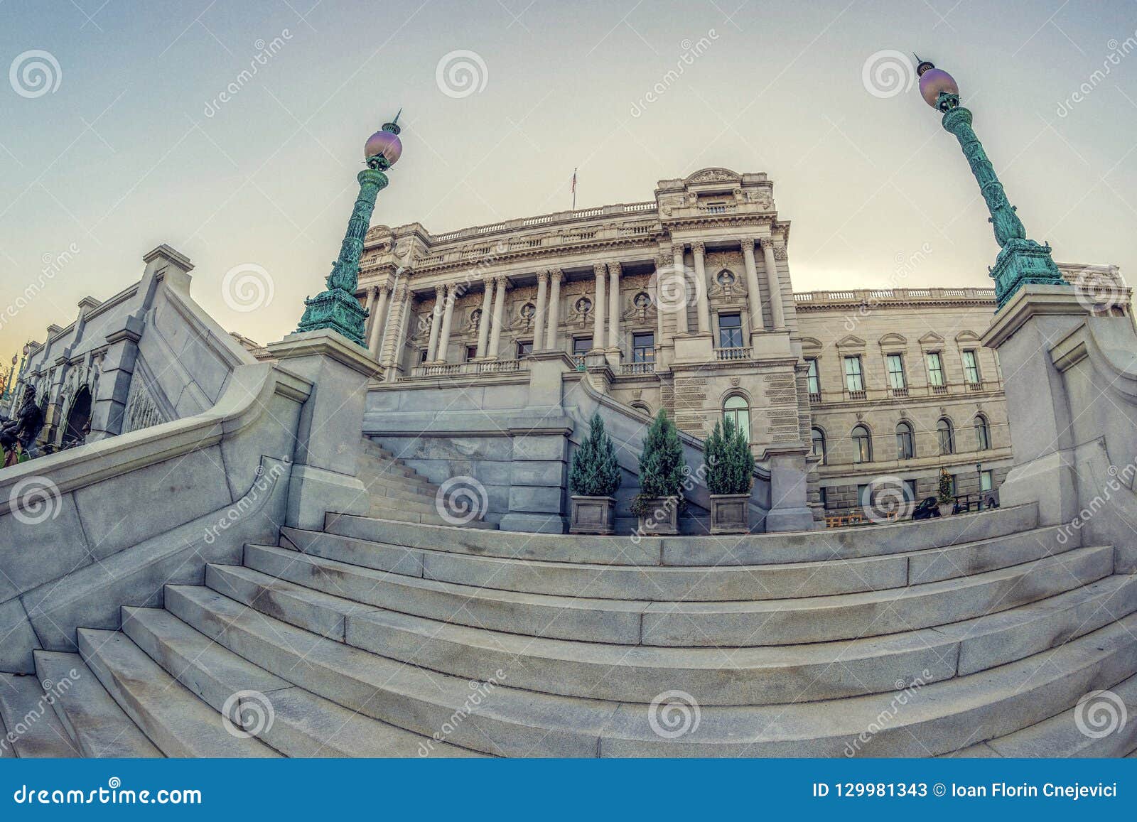 Facade of the Library of Congress Thomas Jefferson Building Editorial ...