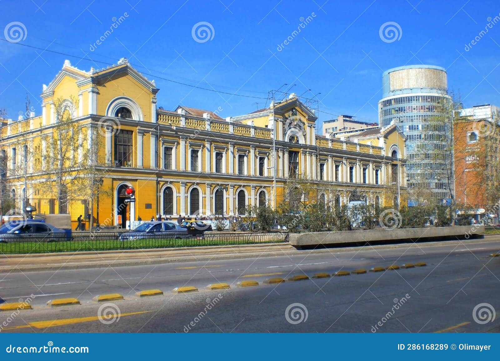Main House of the University of Chile in Santiago. Editorial Stock ...