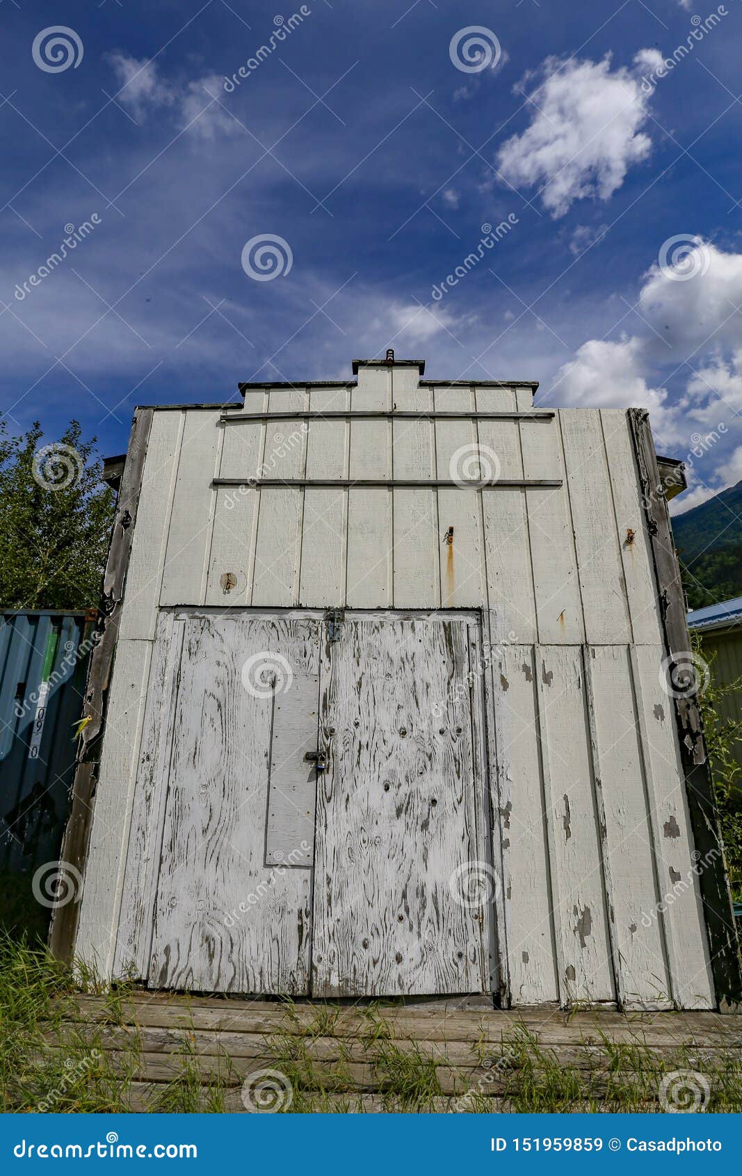 Old garage stock image. Image of facade, architecture - 151959859