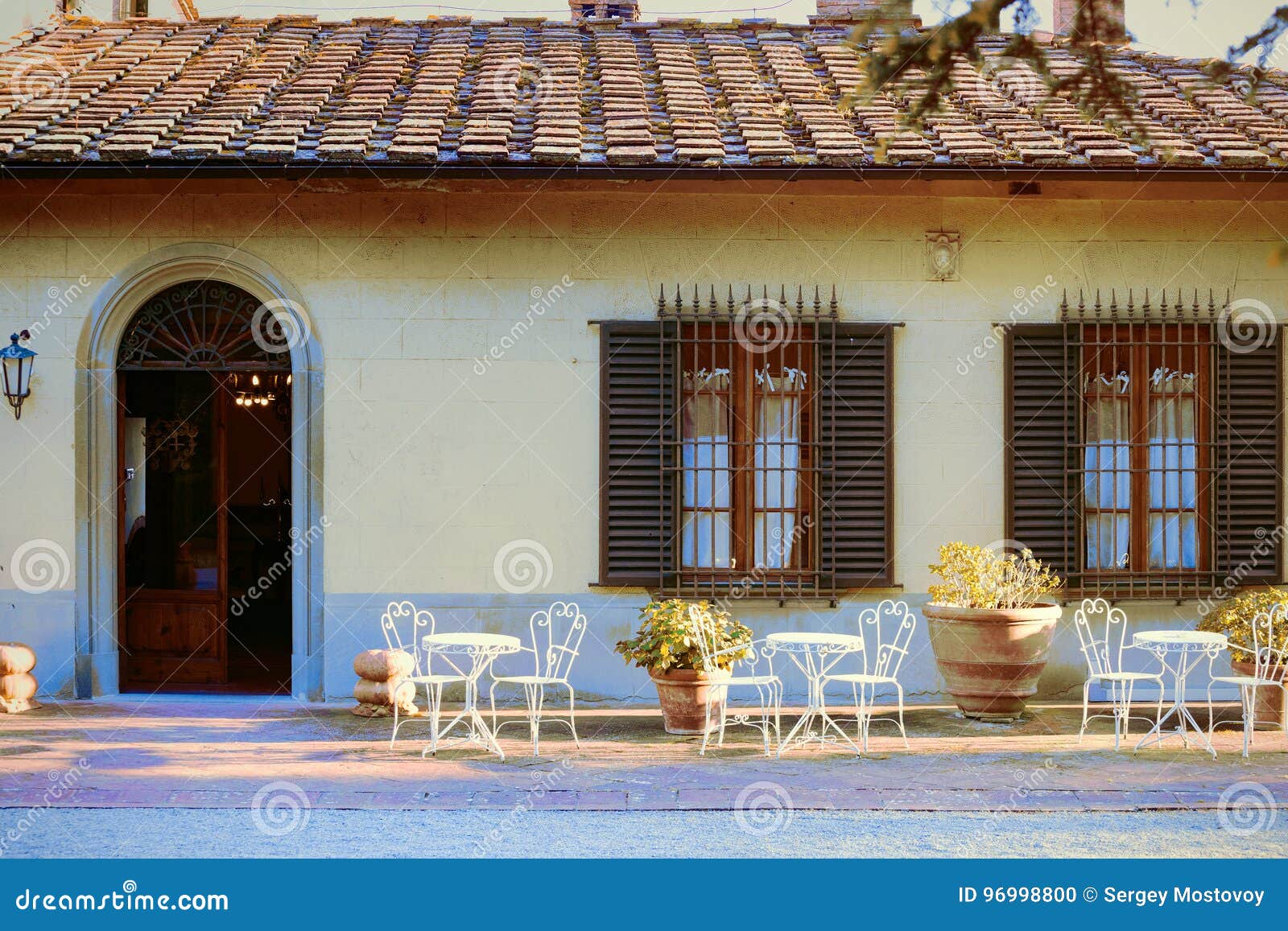 The Facade of an Old Italian House Stock Photo - Image of entrance ...