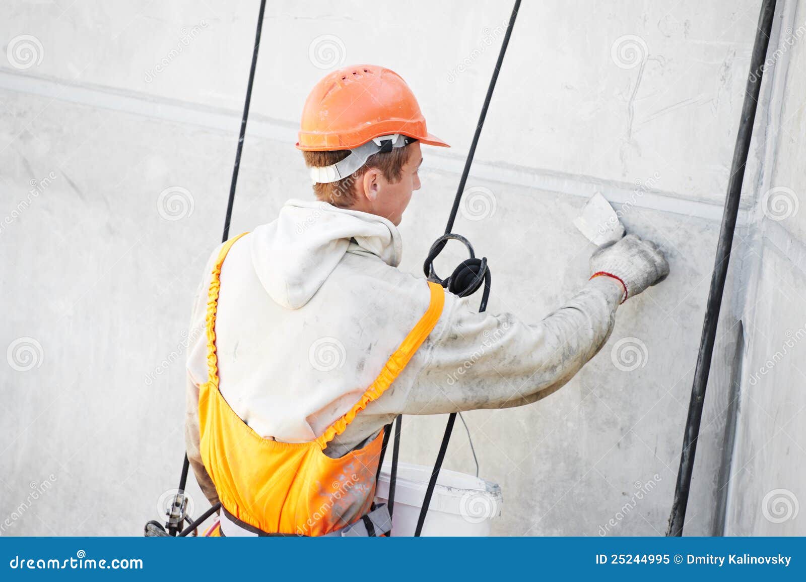 Facade Plasterer Worker at Work Stock Image - Image of lute ...