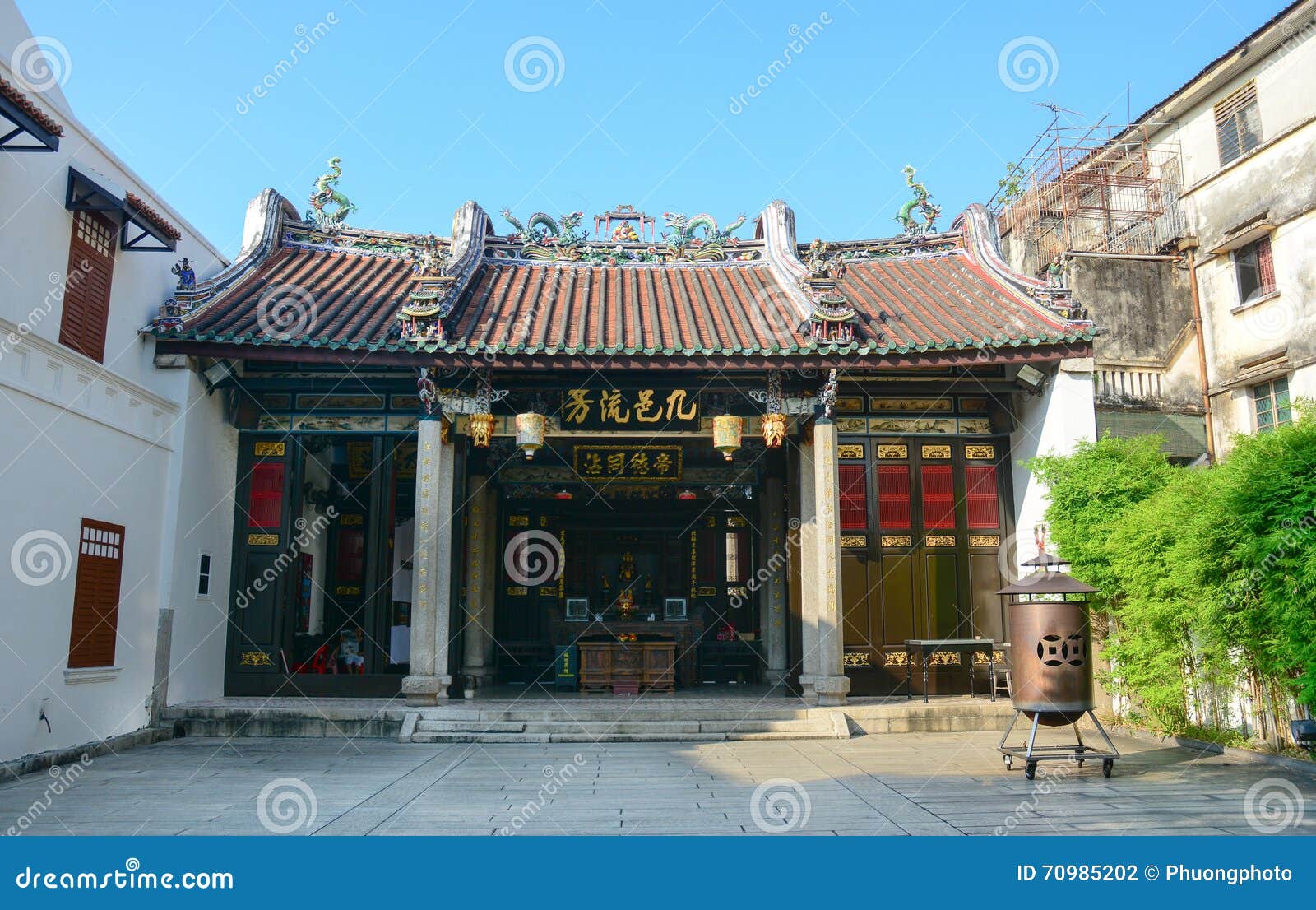 Facade of the Qingchong Temple in Penang, Malaysia Editorial ...