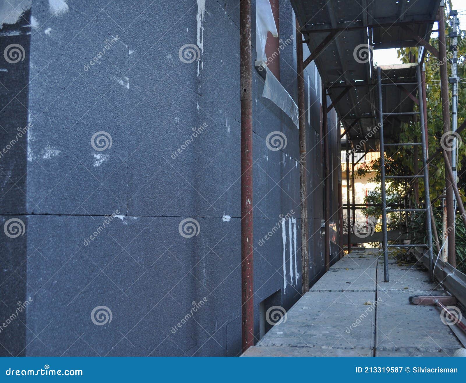 Facade refurbishment works stock image. Image of refurbishment - 213319587