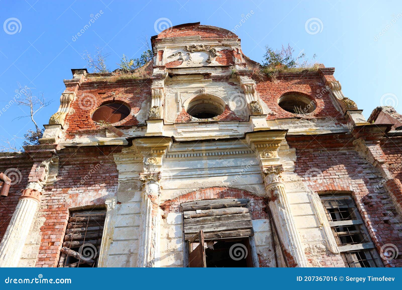 Facade of the Ruins of Beautiful Old Abandoned Manor Stock Photo ...