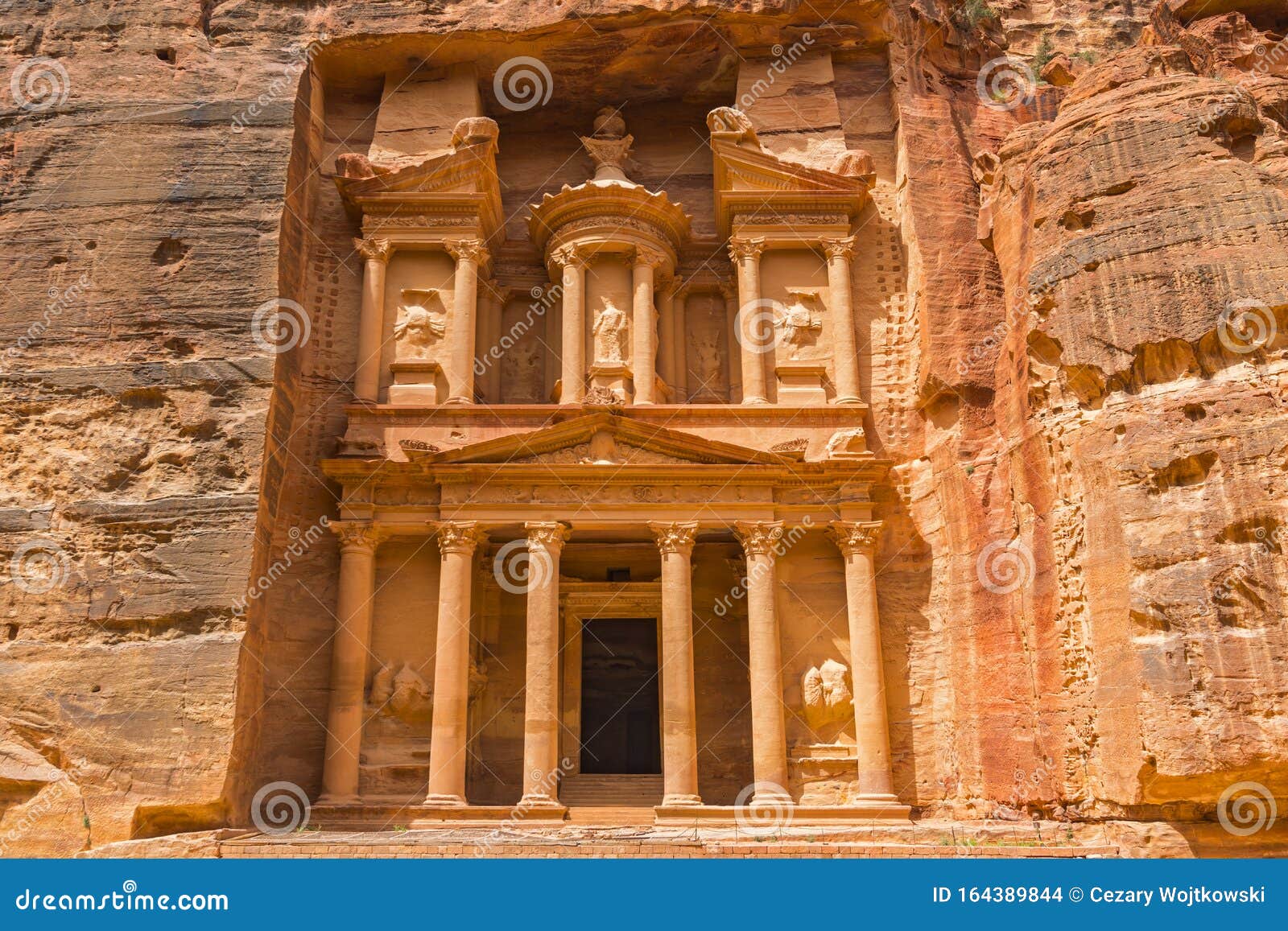 The Facade of the Treasury Al Khazneh, Petra, Jordan Editorial Stock ...