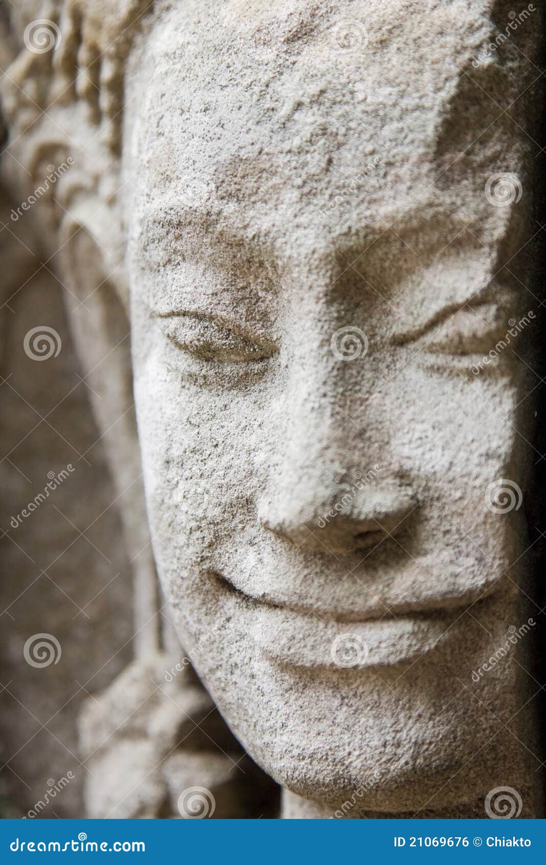 Face Made of Stone at Angkor Stock Photo - Image of giant, ruins: 21069676
