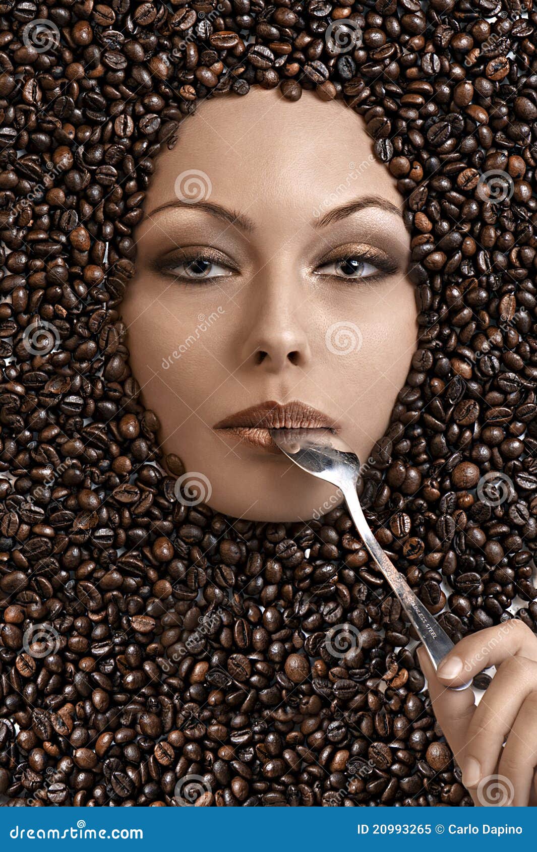 Face Shot of a Beautiful Girl Immersed Stock Image - Image of dark ...