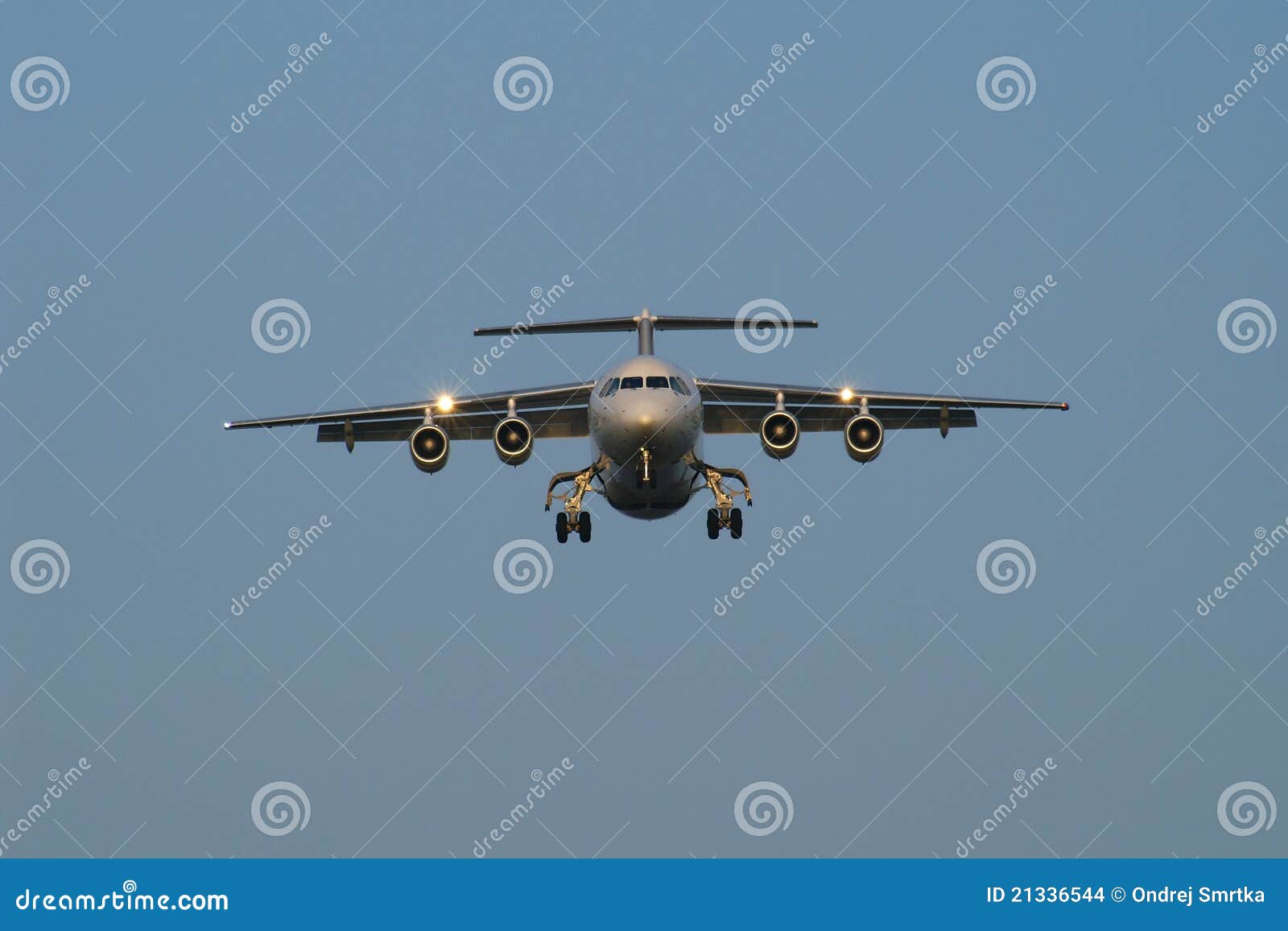 Face-to-face with Landing Plane Stock Photo - Image of land, plane ...
