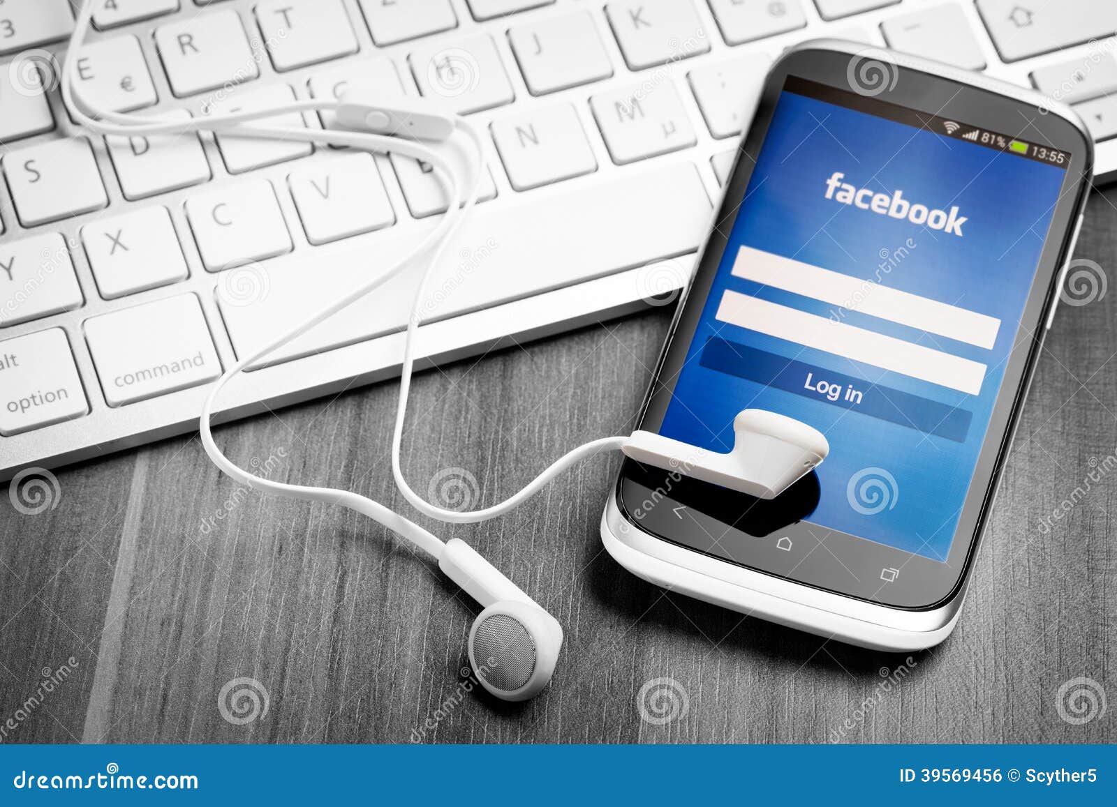 Facebook Application on Smart Phone Screen. Editorial Photo - Image of ...