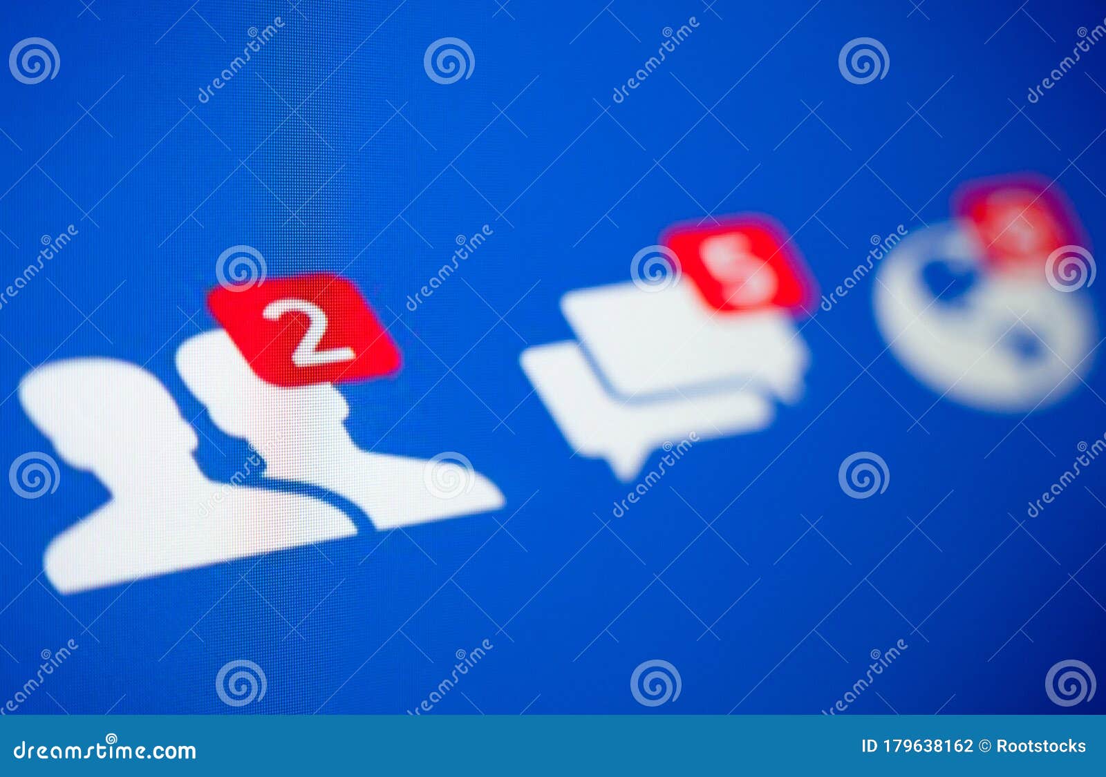 Facebook Interface on the Screen Editorial Photography - Image of phone ...