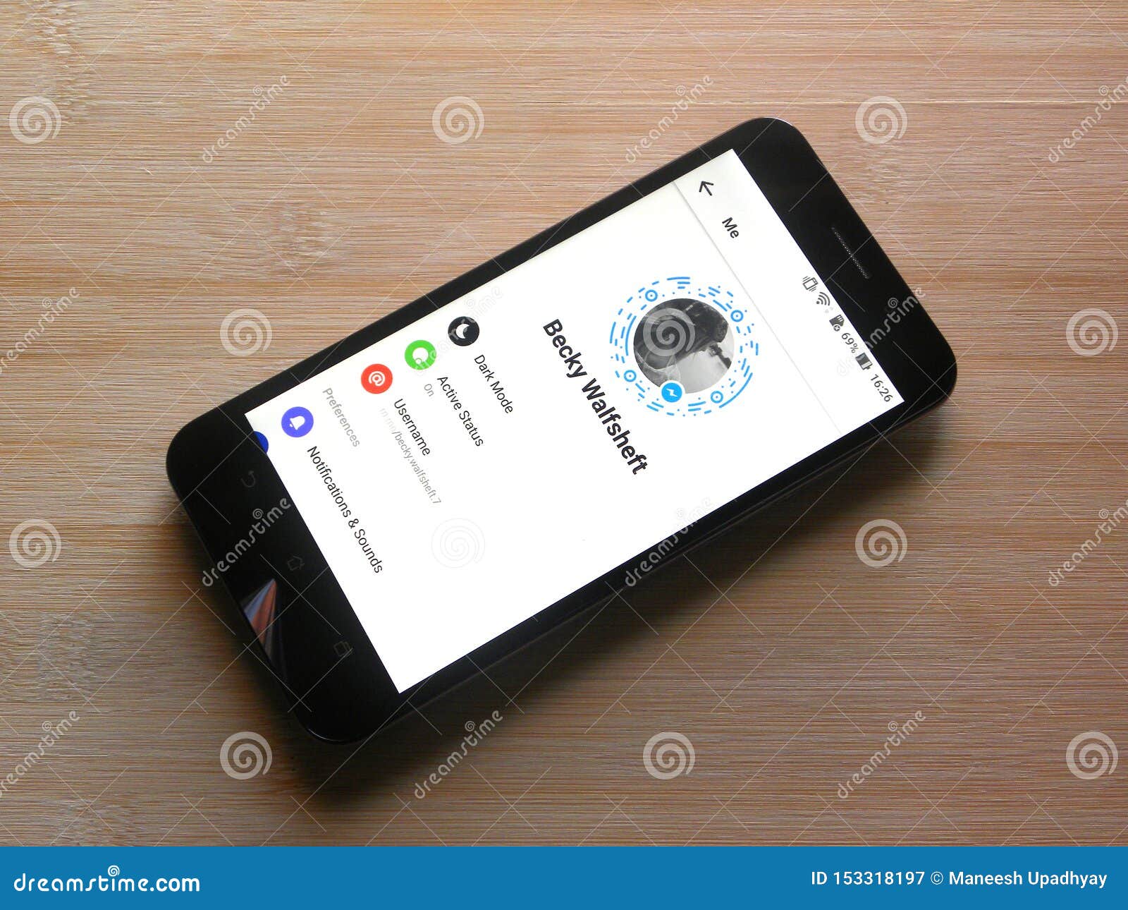 Facebook Messenger profile editorial photography. Image of audio ...
