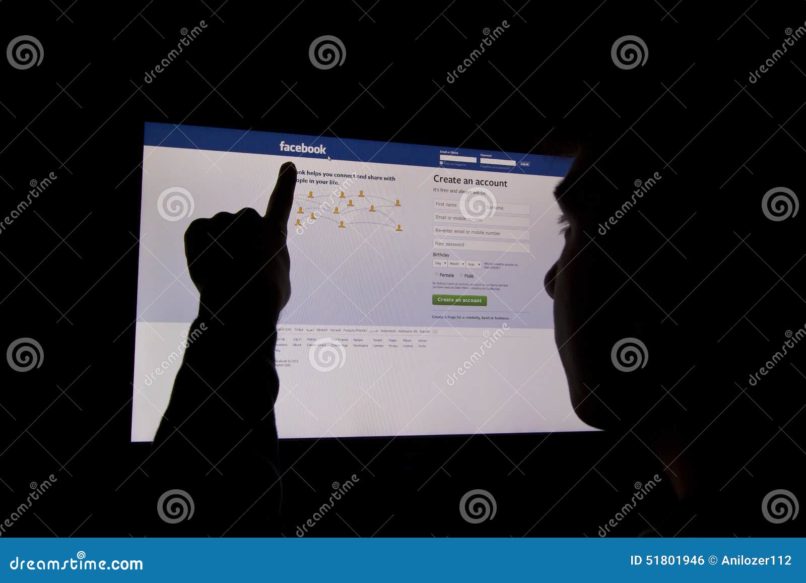 Facebook Website on Computer Screen Editorial Photo - Image of contact ...
