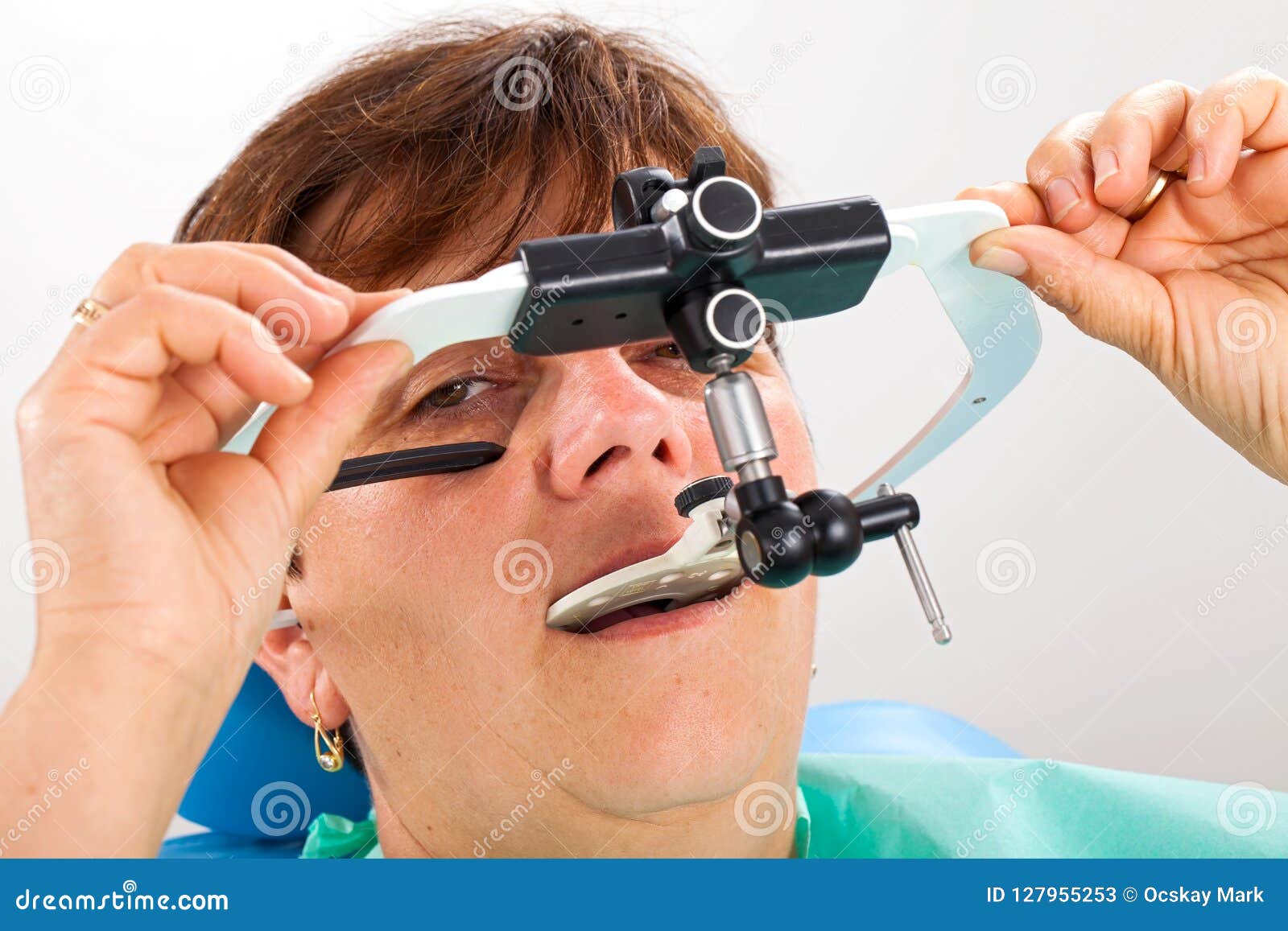 Facebow dental imagen de archivo. Imagen de modelo, mandibular - 127955253