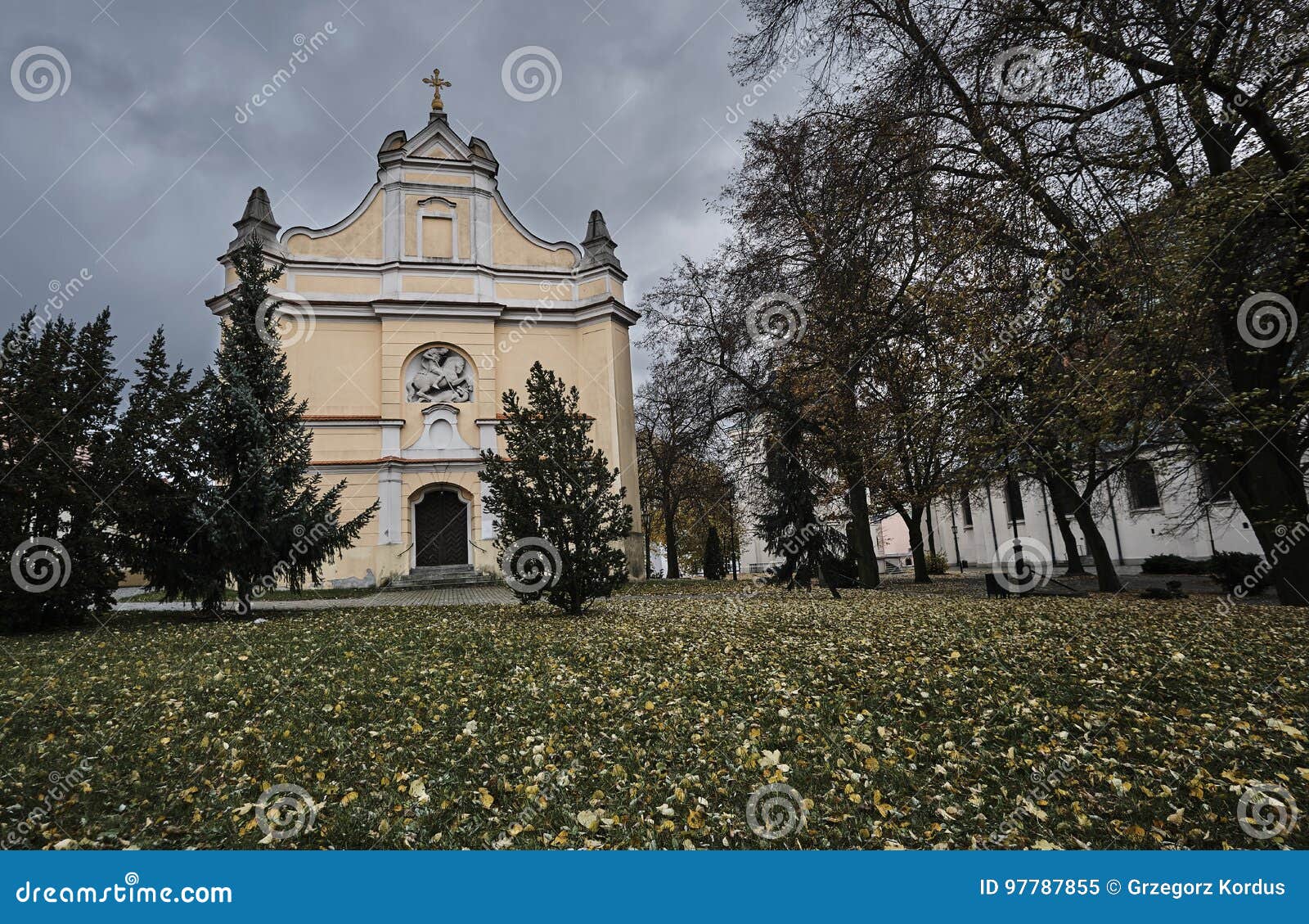 Fachada Barroca De La Iglesia Imagen de archivo - Imagen de monumento ...